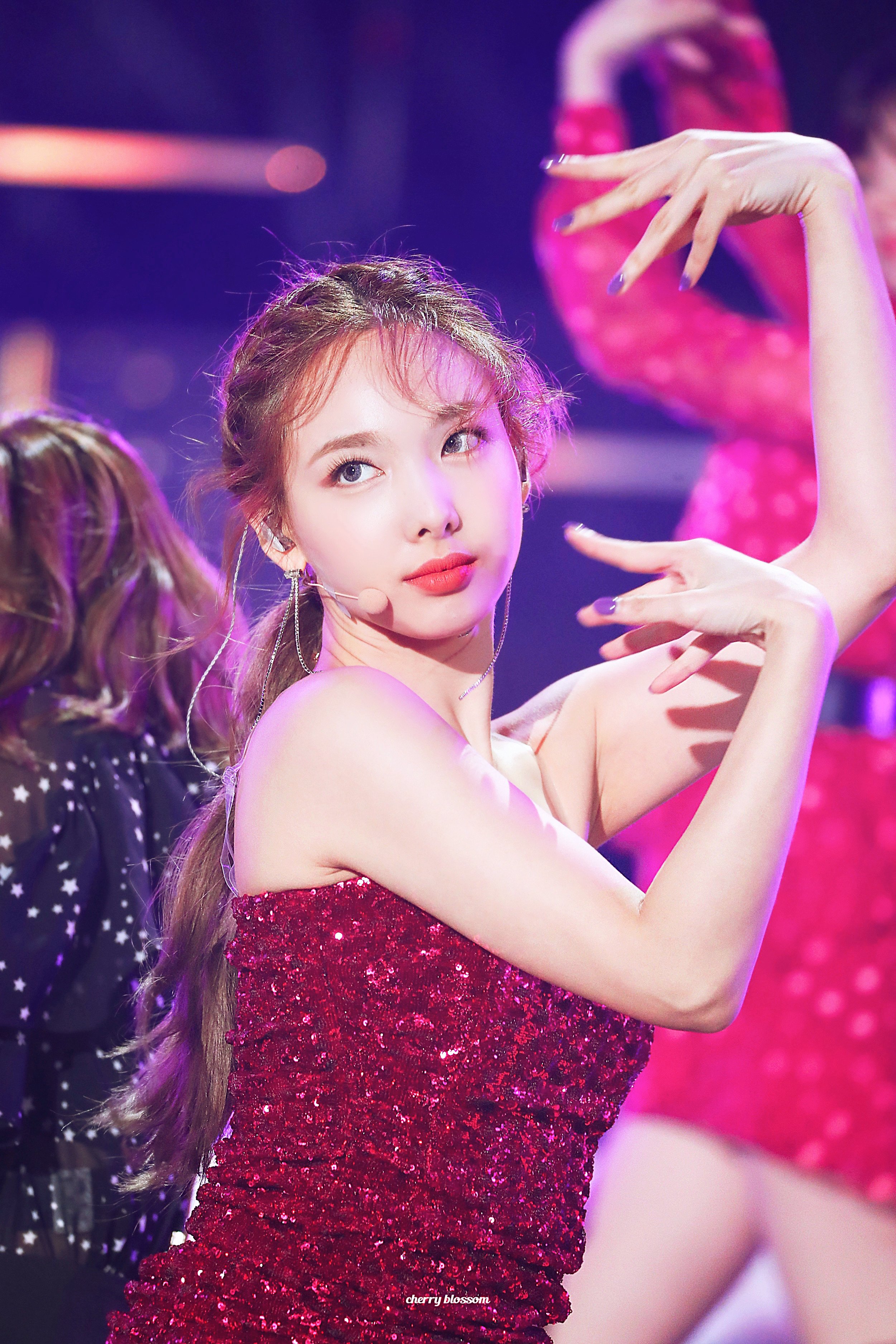 Nayeon | Scrolller