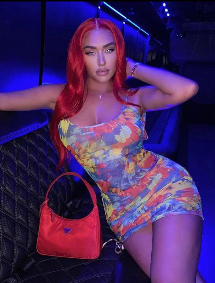 Need More Pics With The Red Hair Scrolller