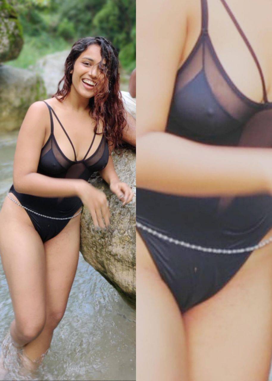 Neelam Kudale's pokie nip and camel toe 🤤 | Scrolller