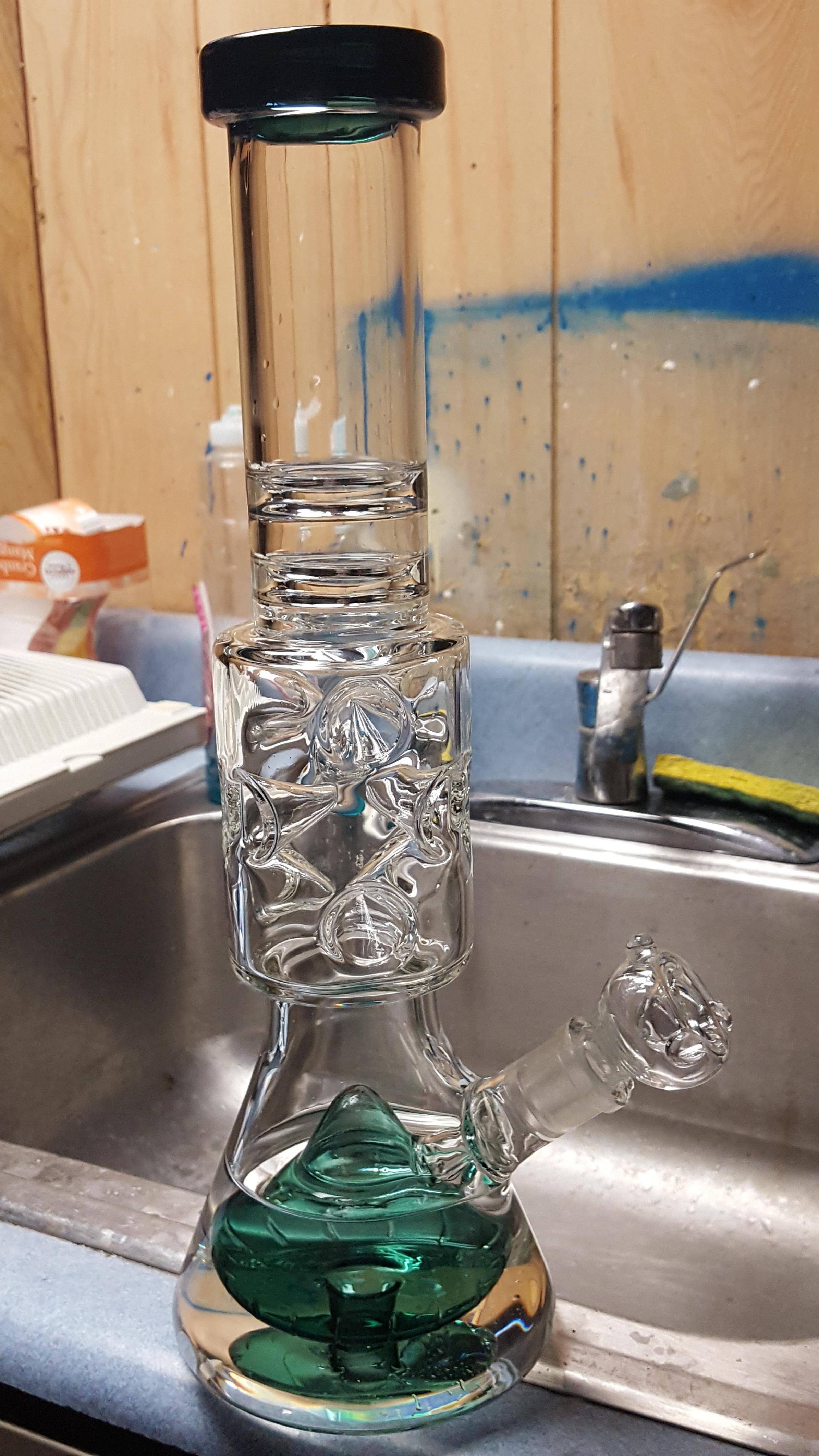 New bong, 9mm. Smooth, heavy beast | Scrolller