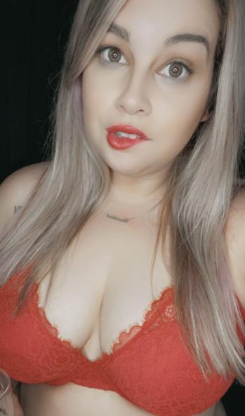 New bra, same bite | Scrolller