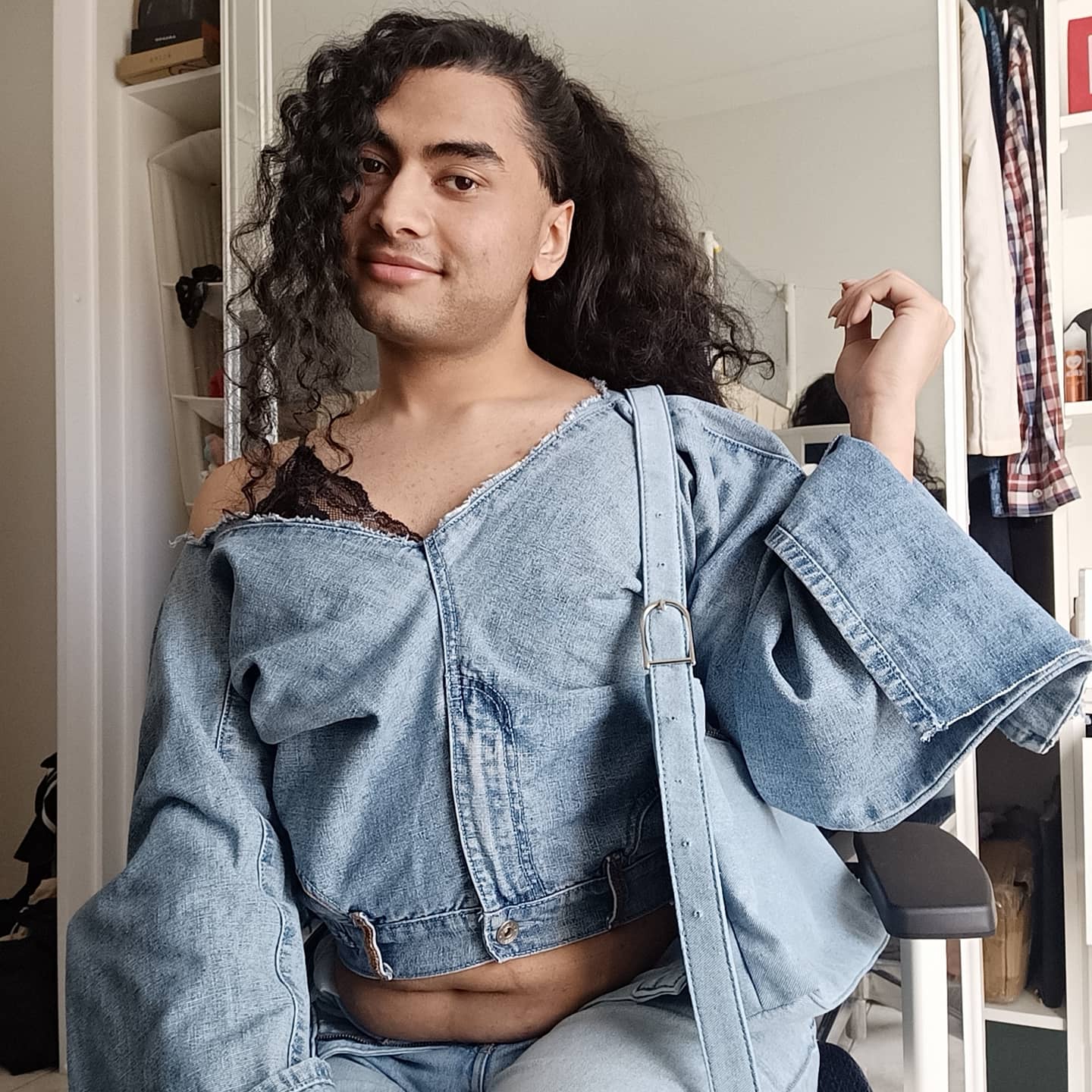 New denim outfit that I put together, what do you guys think? 💋 | Scrolller