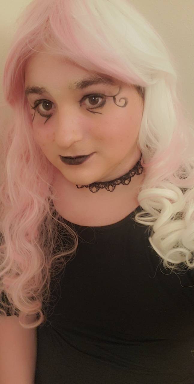 New eyeliner | Scrolller