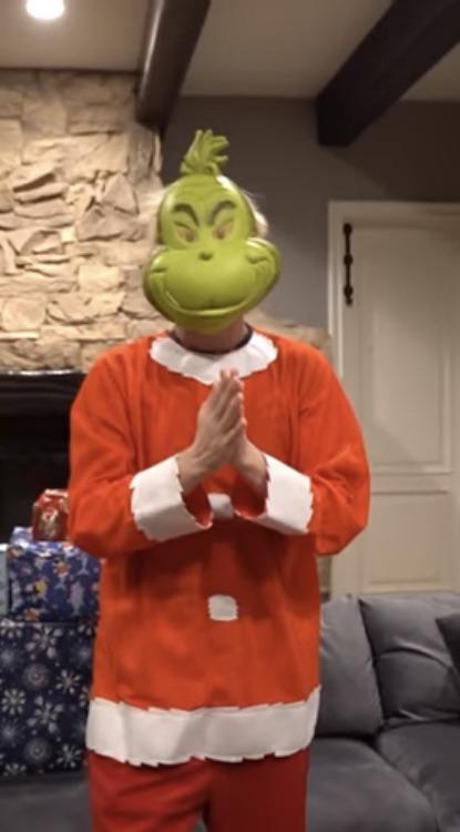 New form of Moochie, Grinch Moochie! | Scrolller