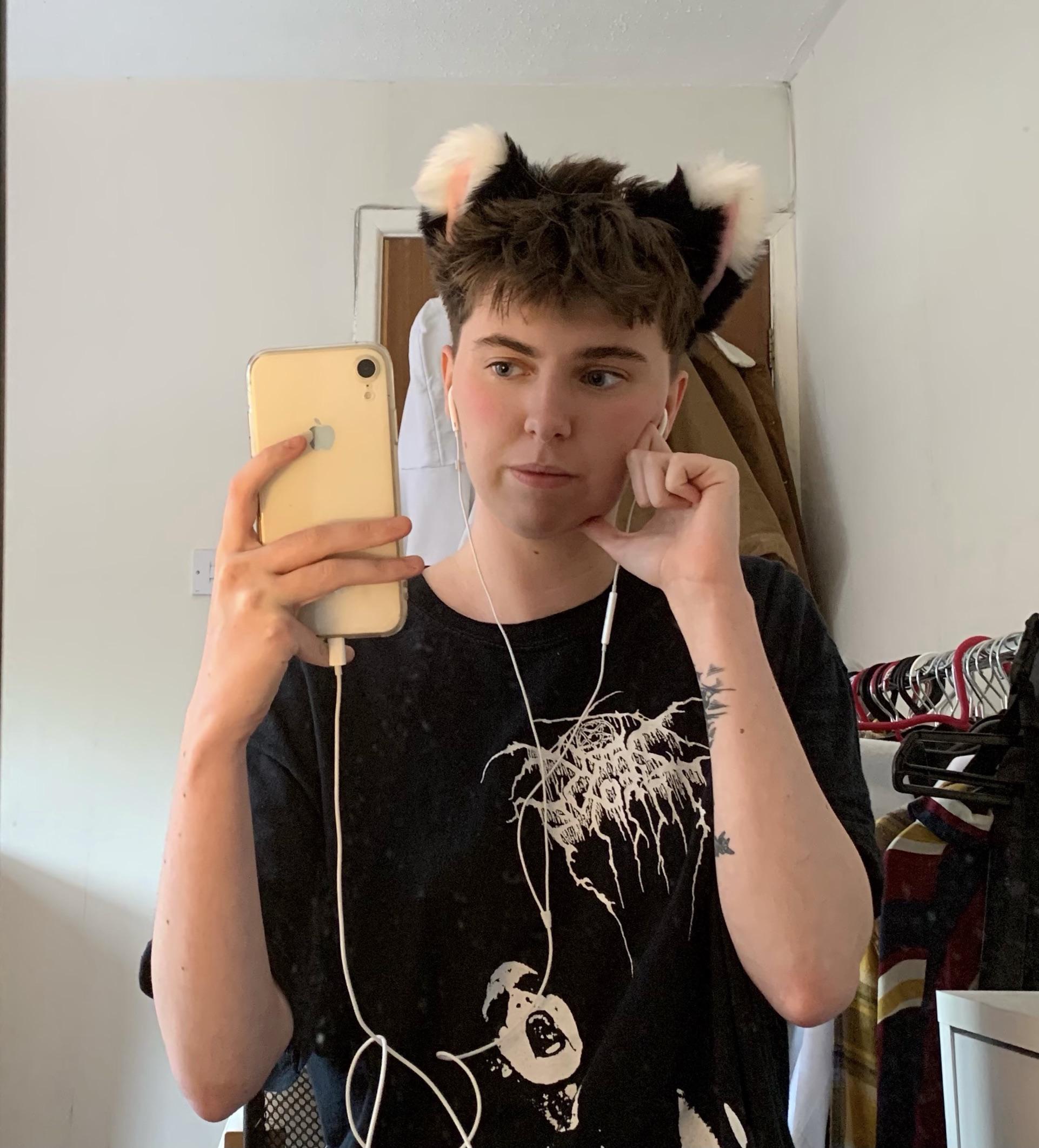 New genre of femboy just dropped (black metal catboy) | Scrolller