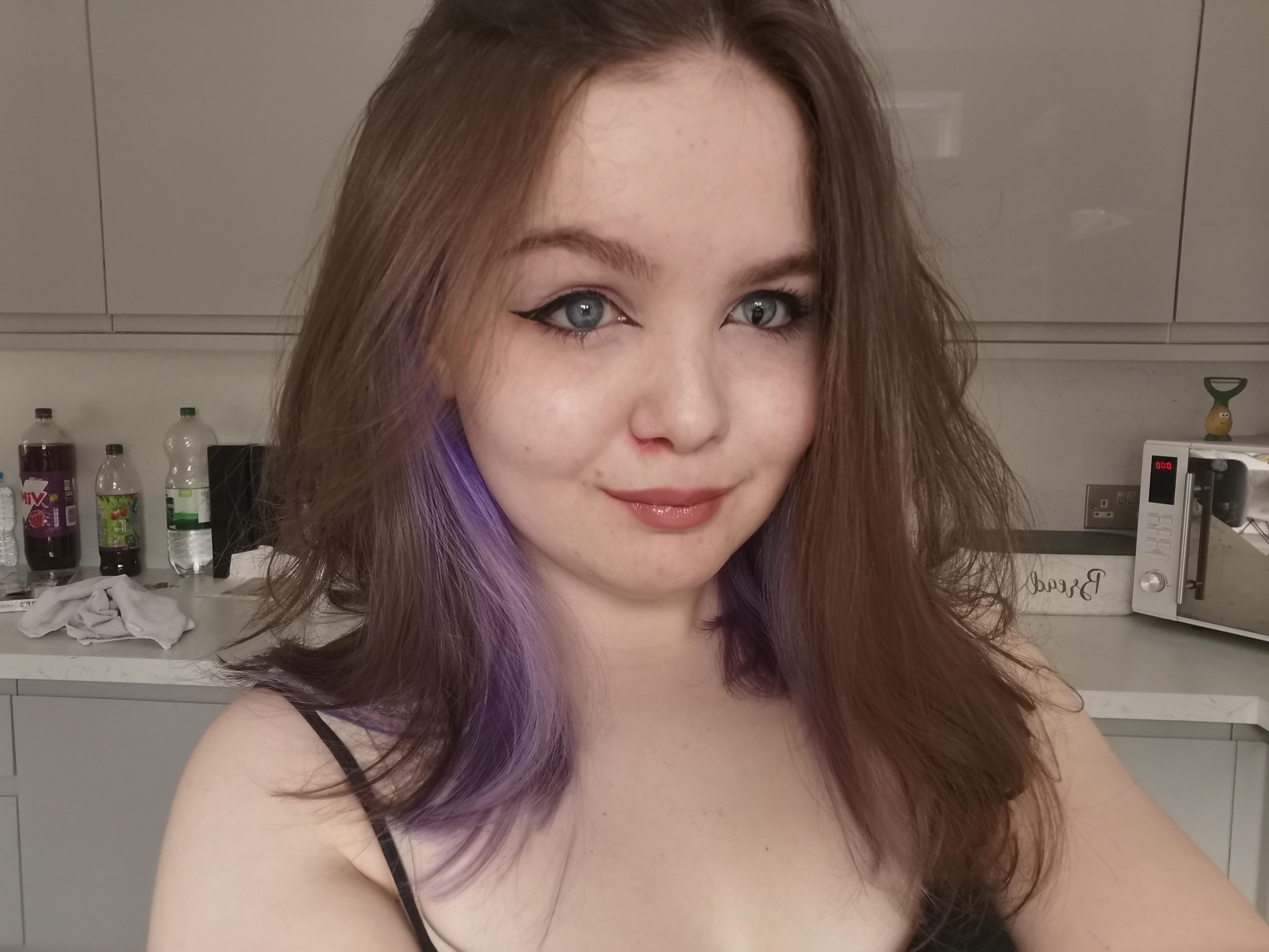 New hair😌 (F21) | Scrolller