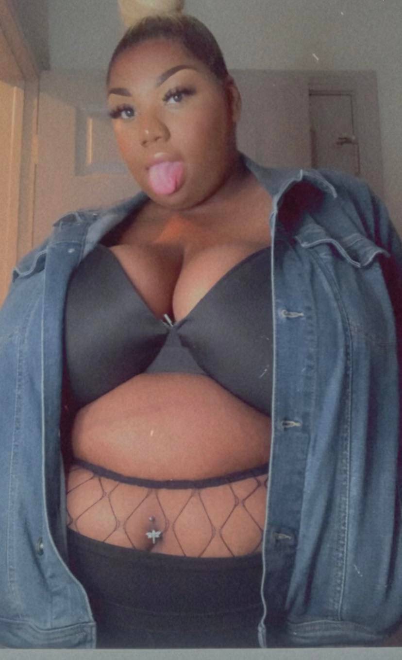 New here🖤 | Scrolller