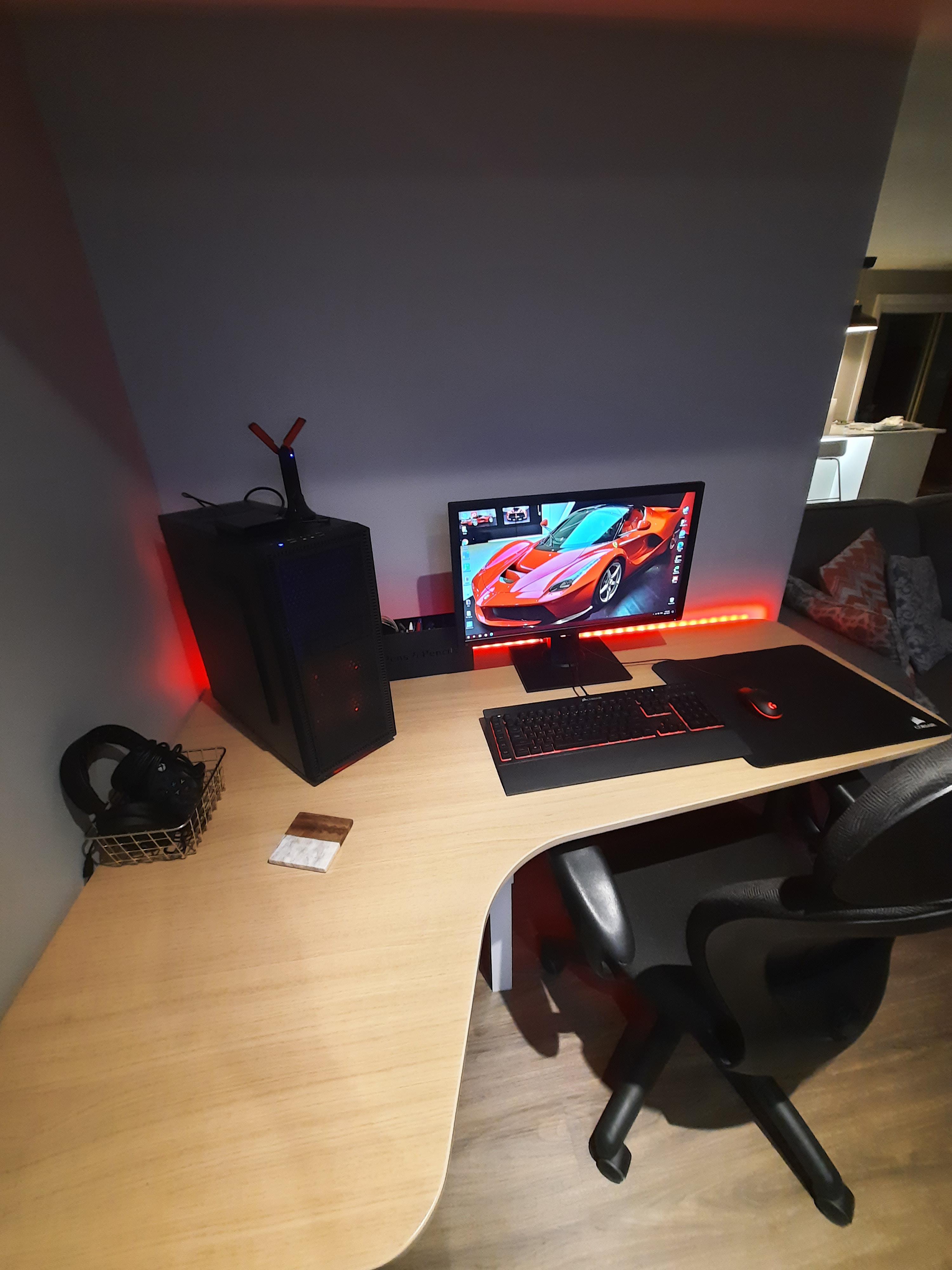 New set up. Simple and functional | Scrolller