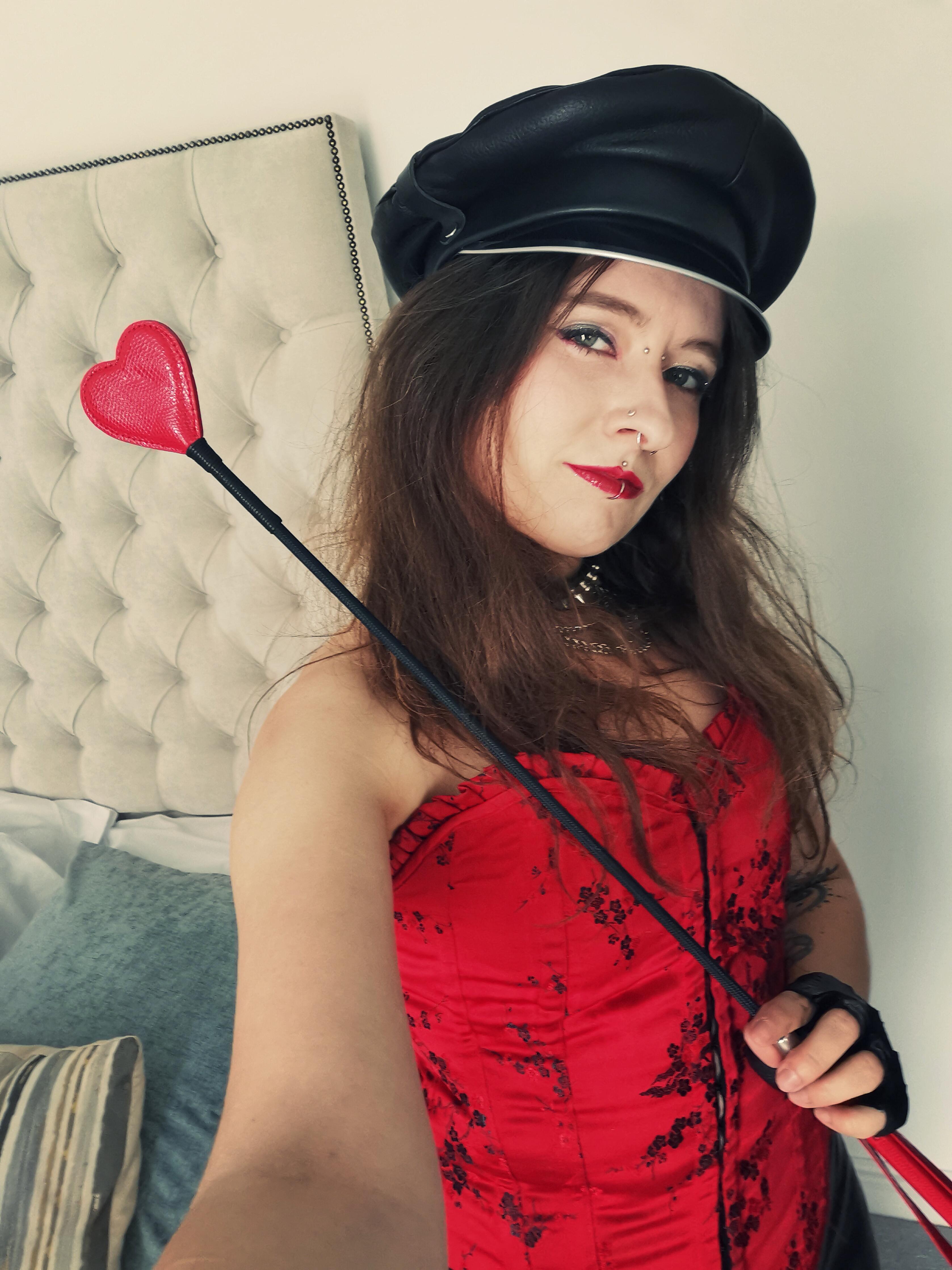 New to the femdom world but loving the looks ️ | Scrolller