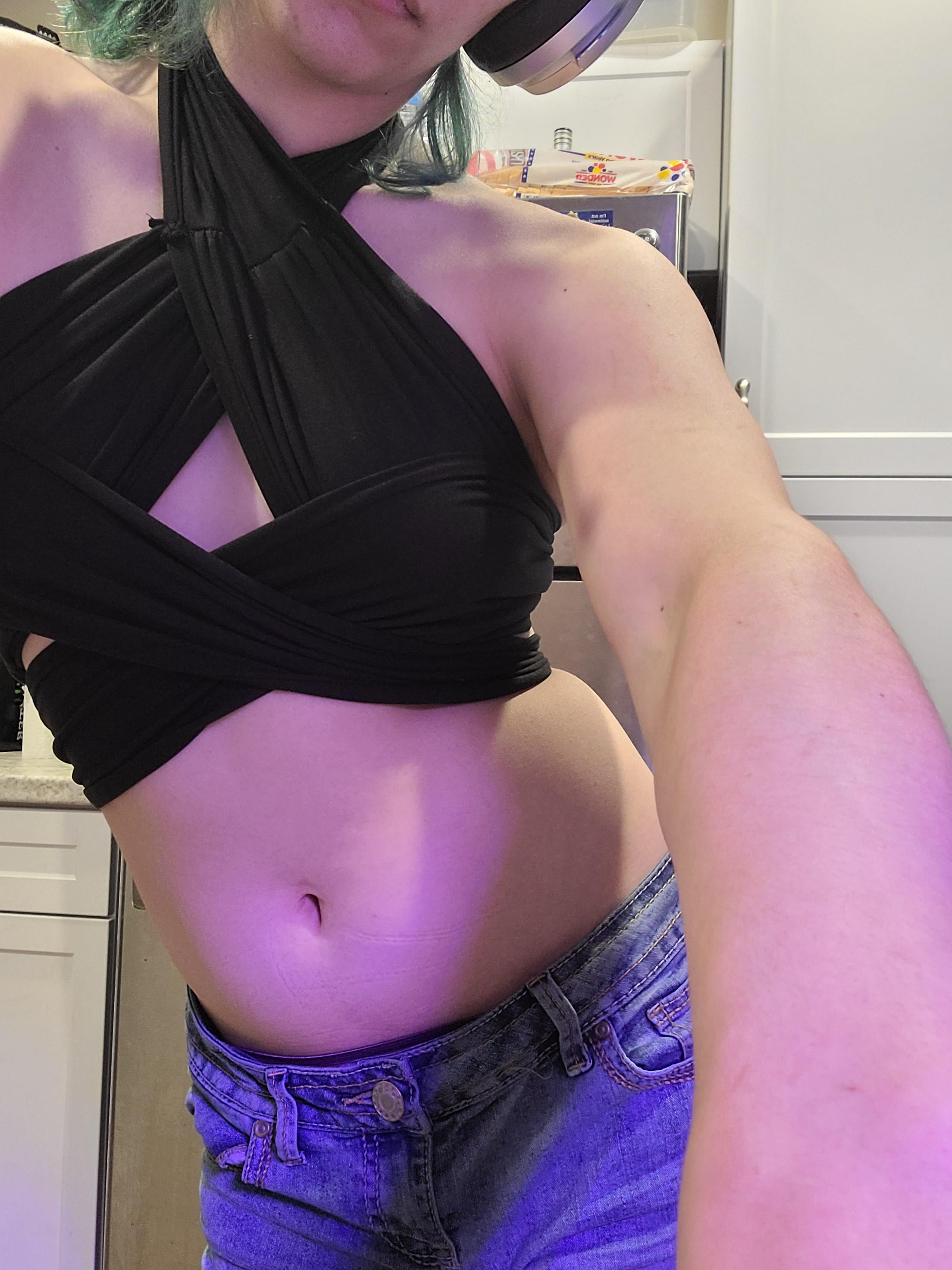 New versatile top. And some new clothing. | Scrolller