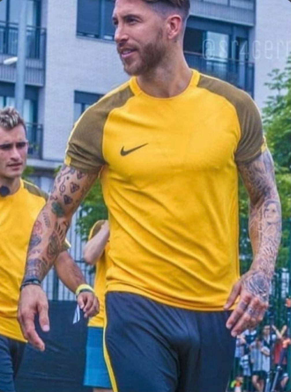 Nice kit | Scrolller