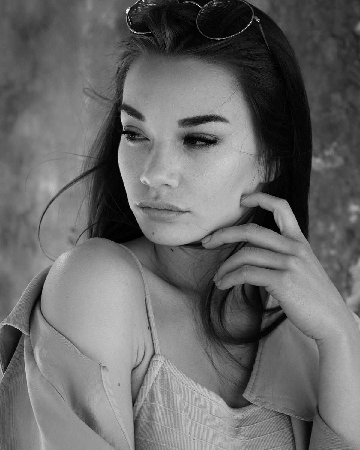 Nicky Dangova | Scrolller