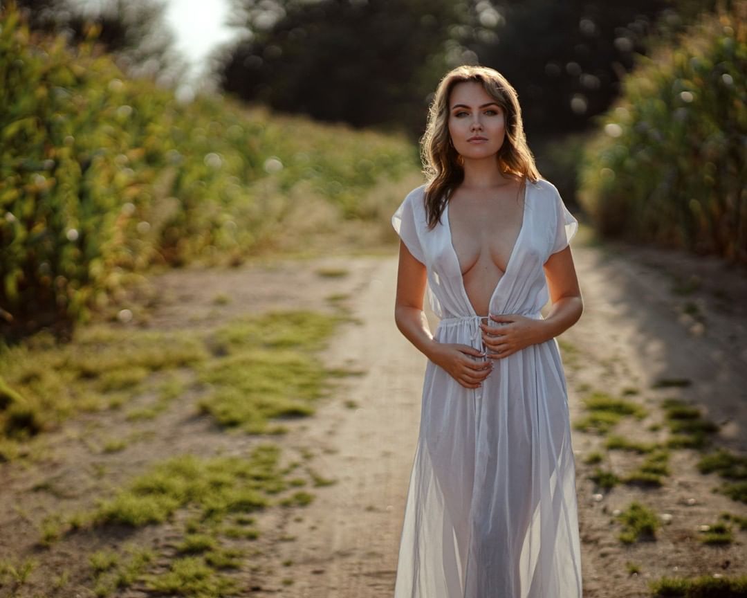 Nicole Ross | Scrolller