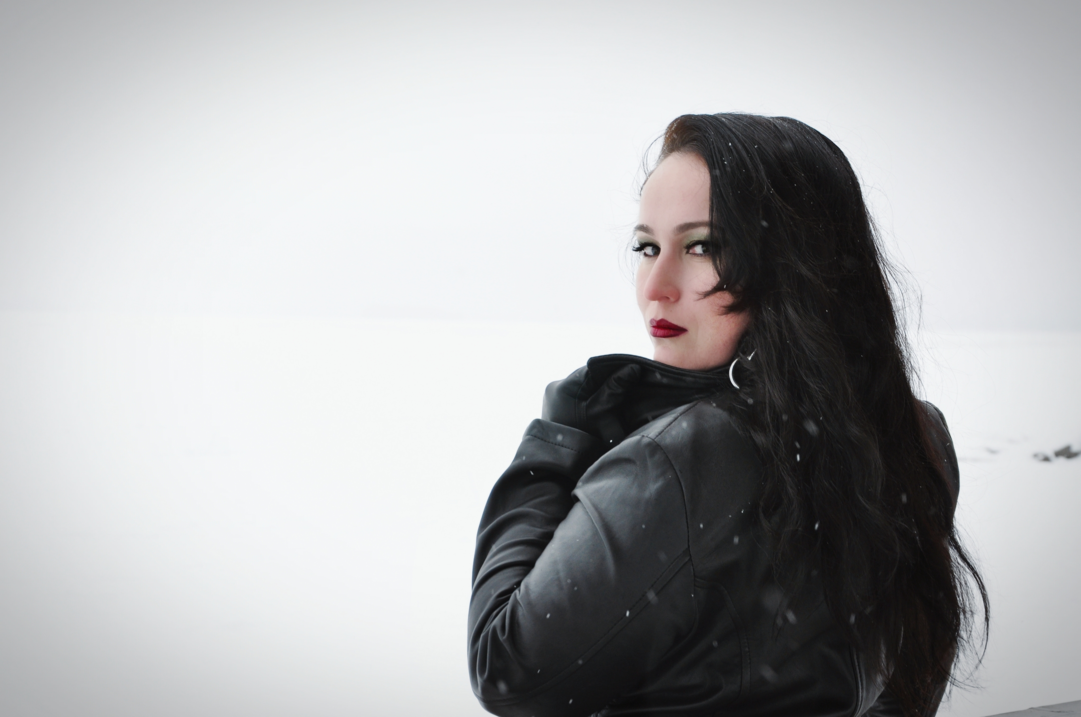 Night gathers, and now my watch begins | Scrolller