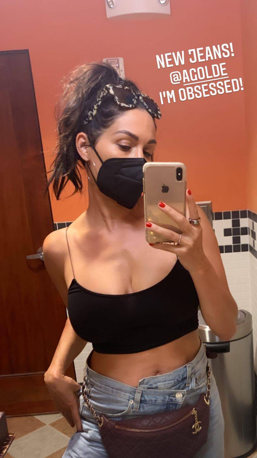 Nikki Bella | Scrolller