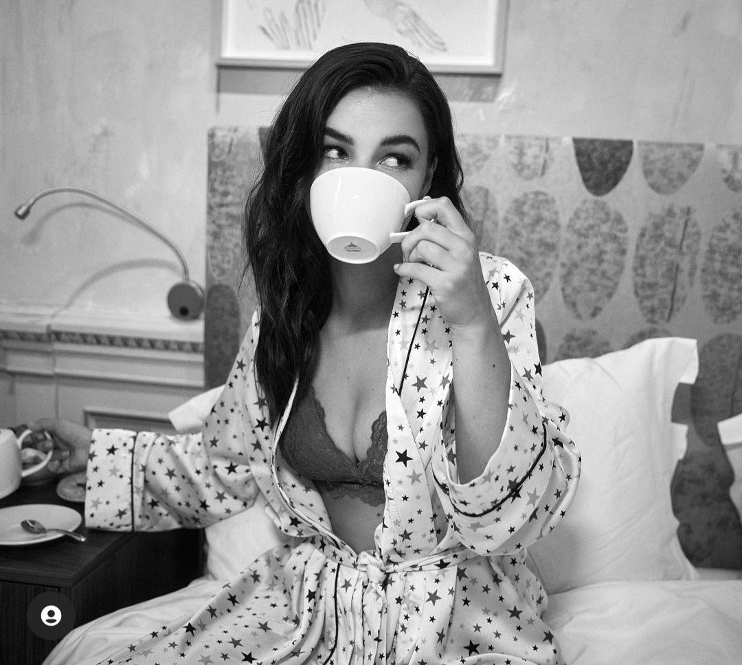 Nina warink | Scrolller