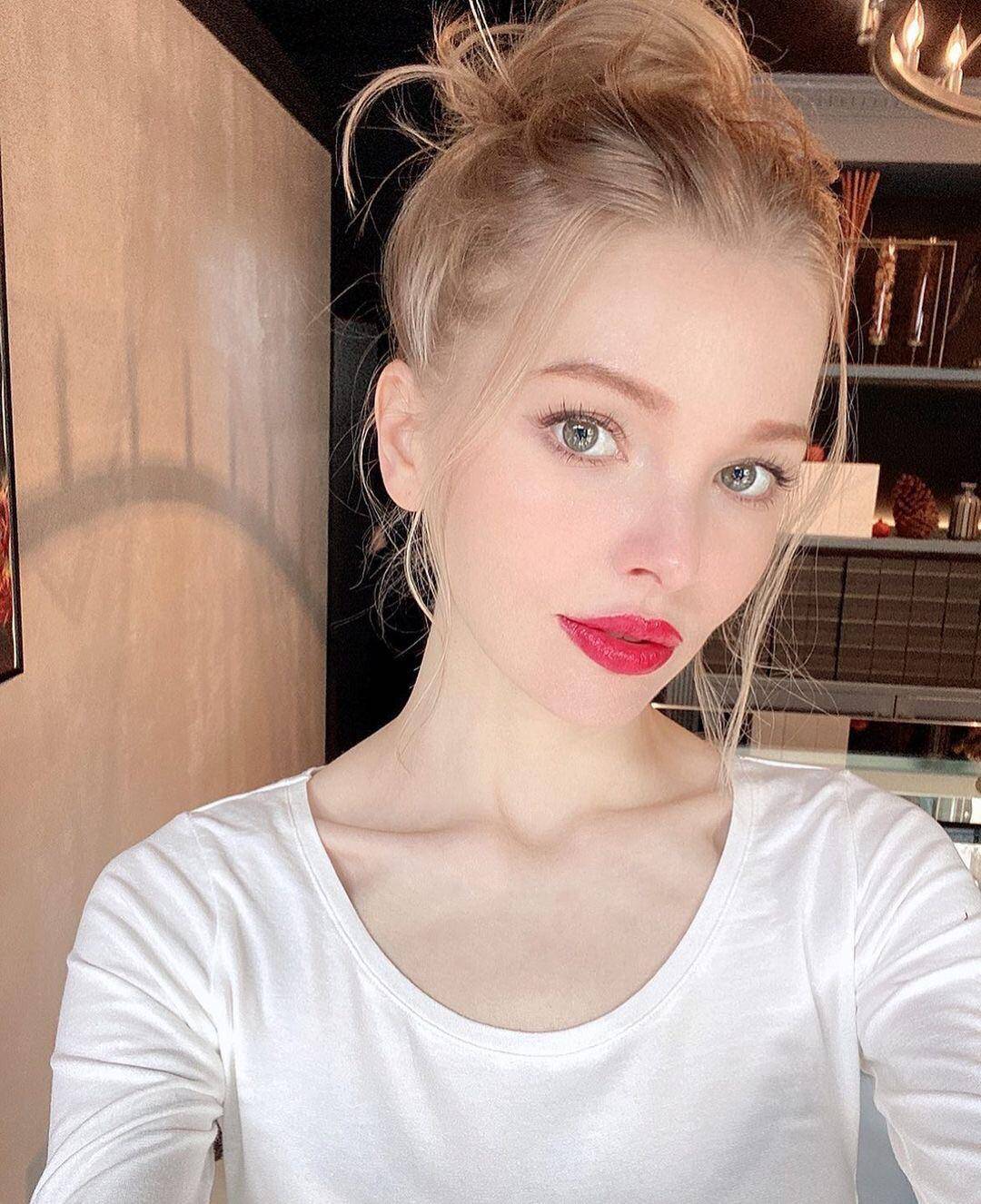 Ninja Cat Girl (Lili Johansson) | Scrolller