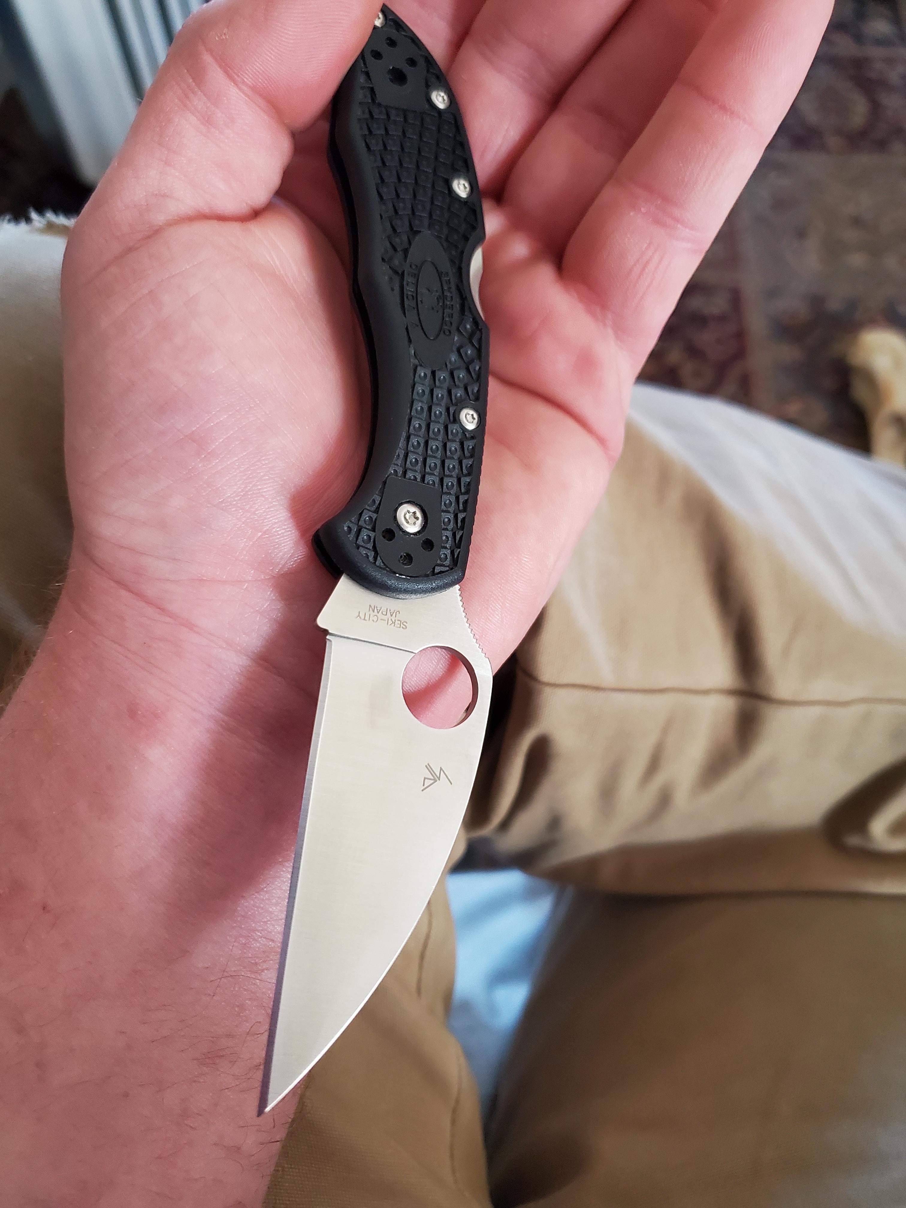 NKD! (Sort of) Spyderco Delica 4 | Scrolller