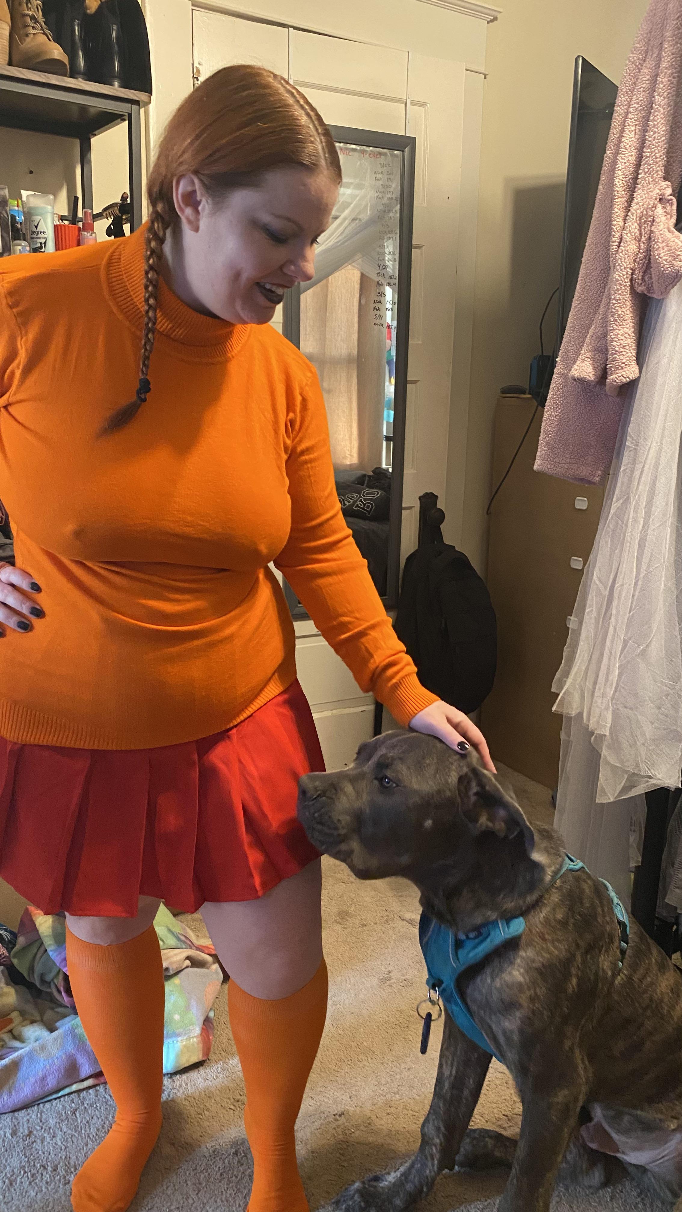 No bra no problem breed me please :) | Scrolller