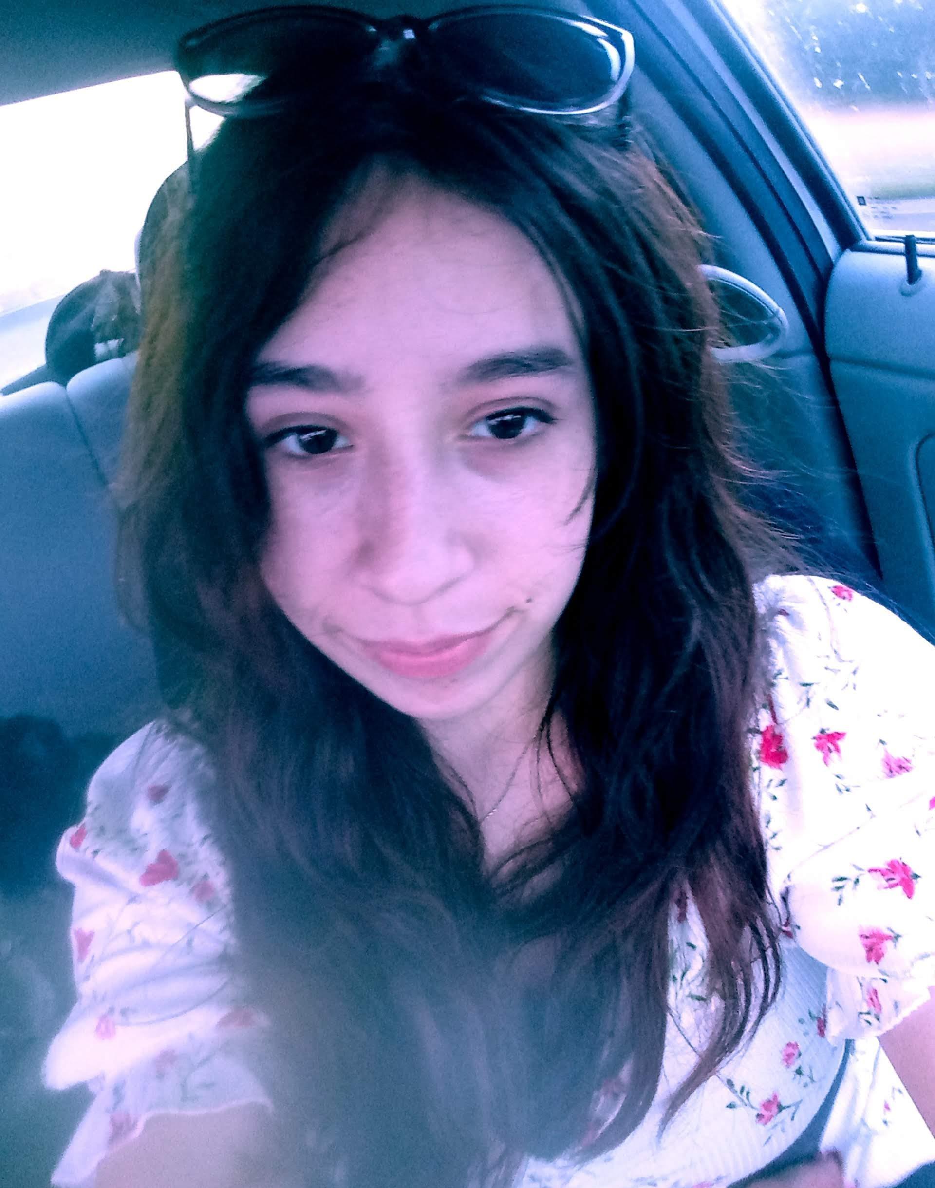 No Makeup🌷 Scrolller