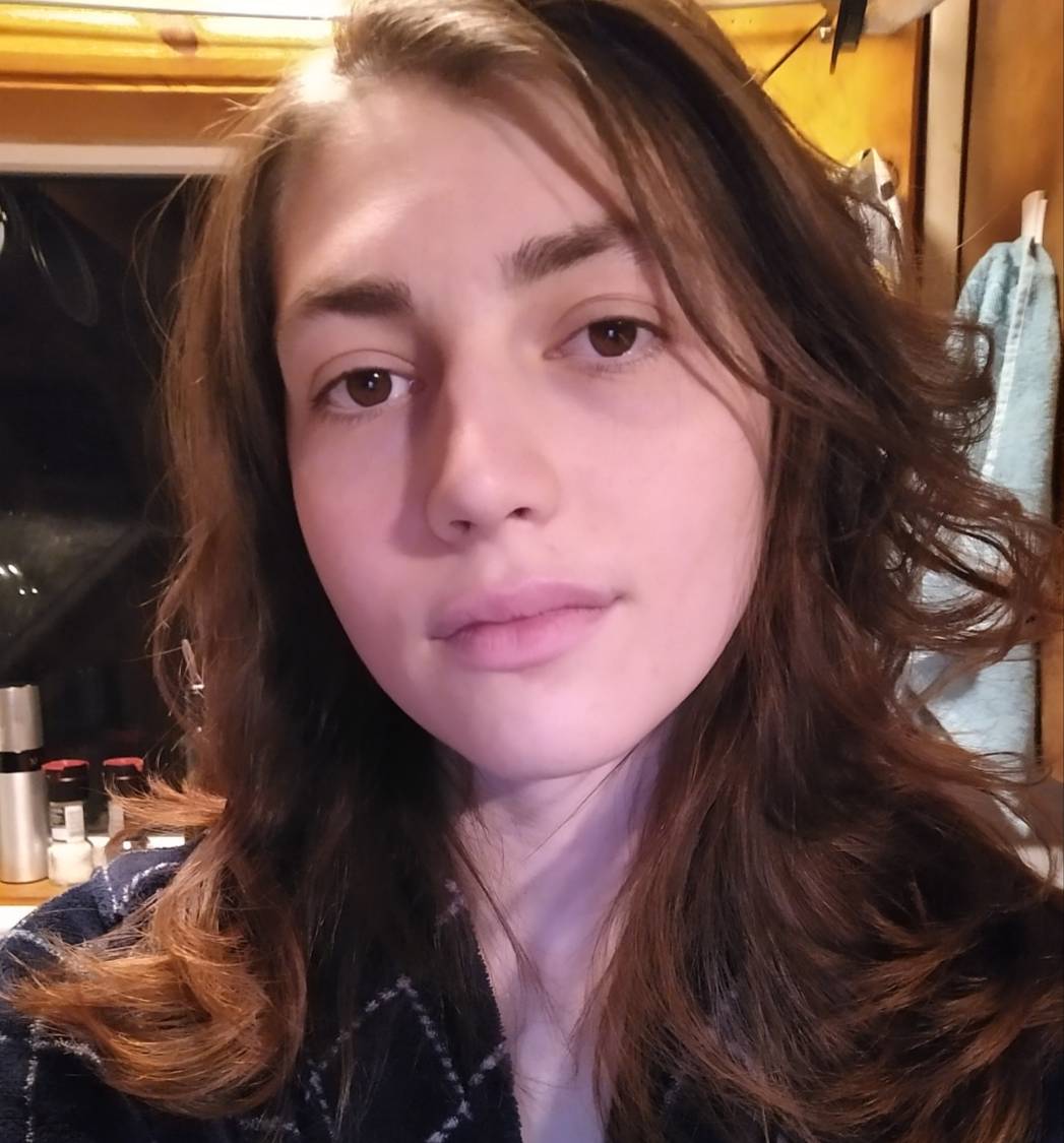 No makeup, just my face as it is. | Scrolller