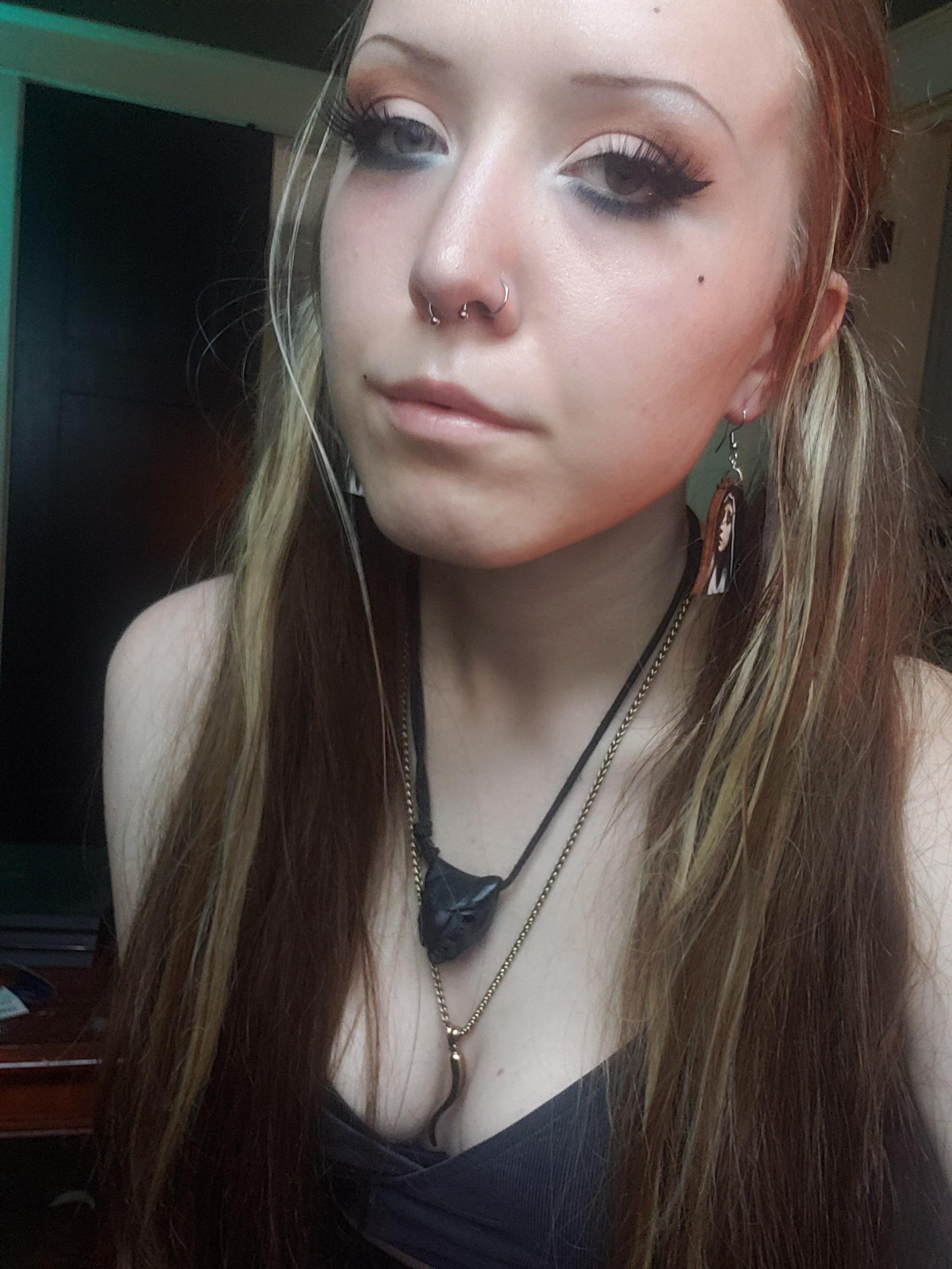 No one appreciated my look from yesterday; so I decided to post it here 🖤 | Scrolller