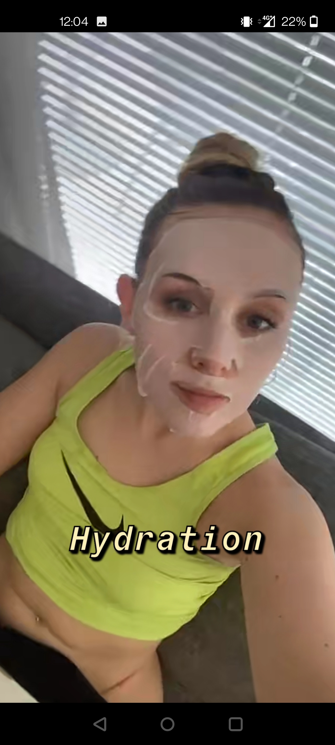 No pants? | Scrolller