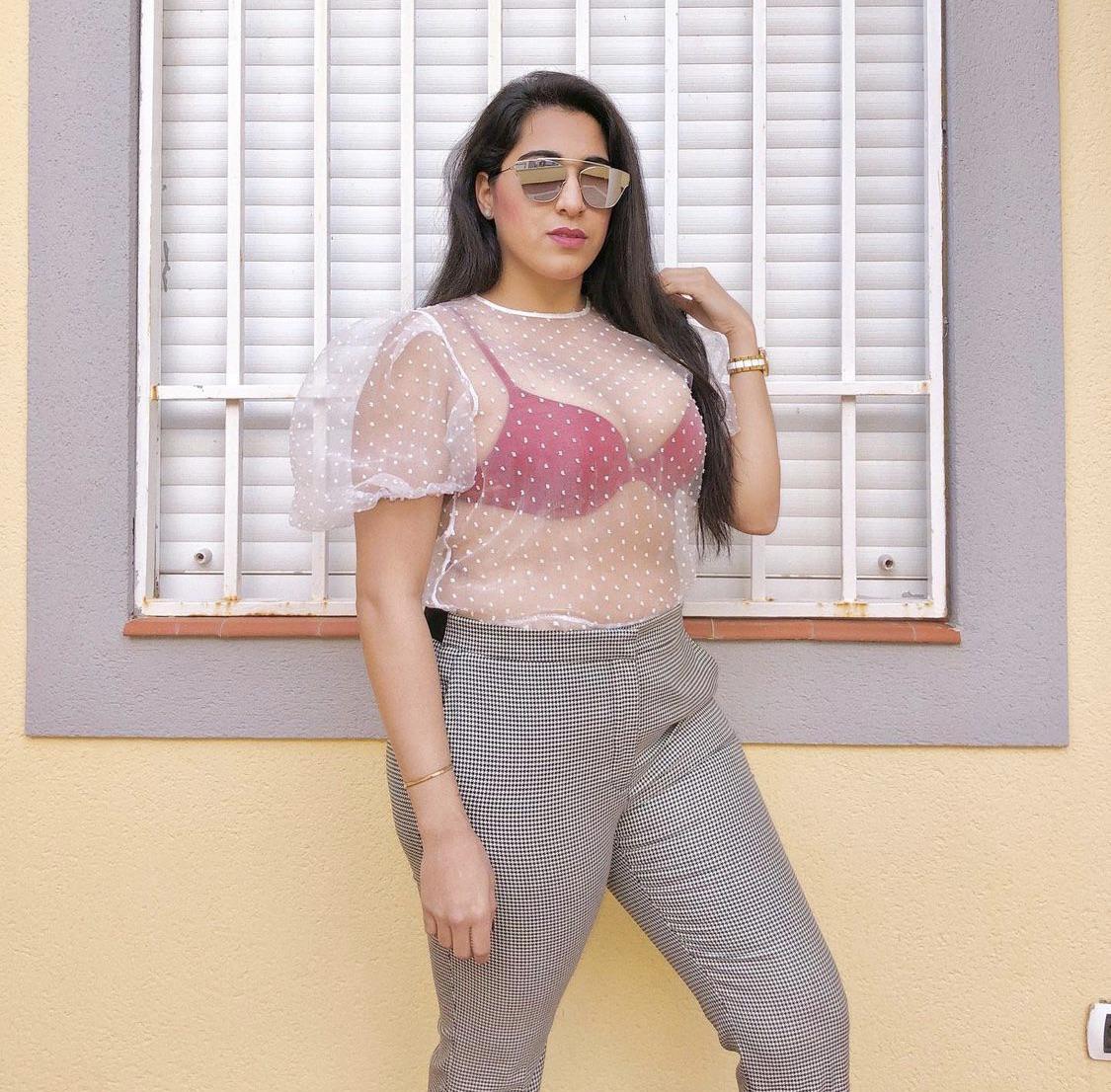 No such thing as “too revealing” | Scrolller