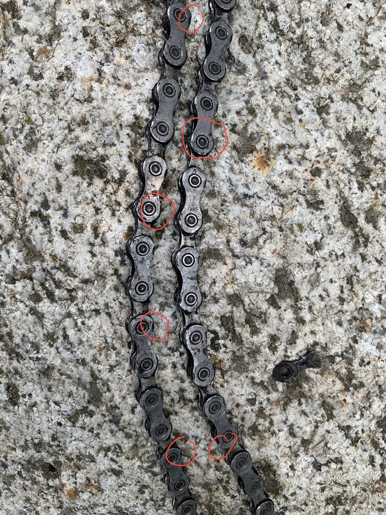 No wonder the chain snapped that easily | Scrolller