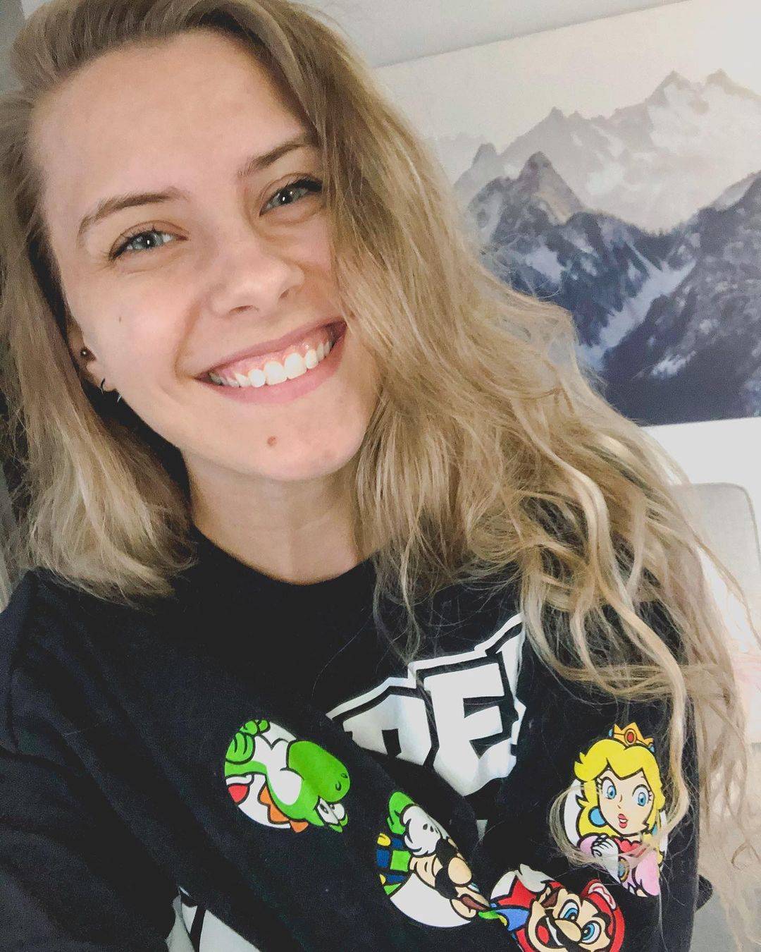 Noisybutters (irtr) | Scrolller