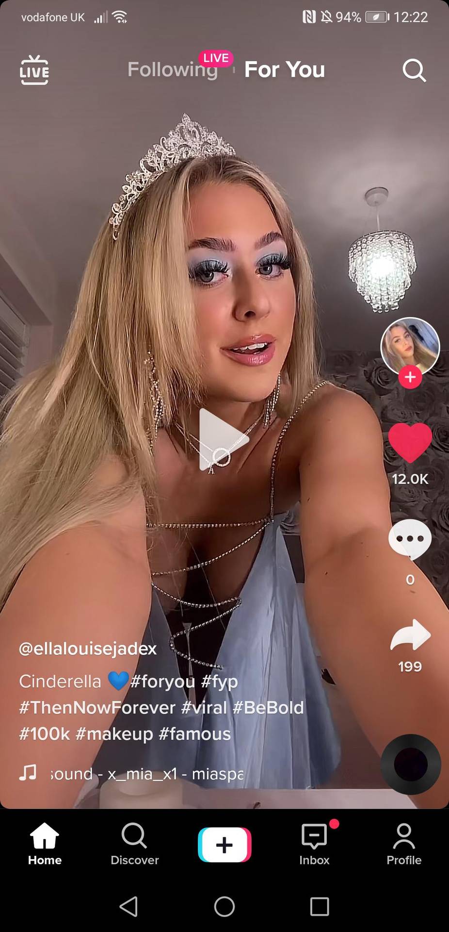 Not much of a slip, but peak right down the dress | Scrolller