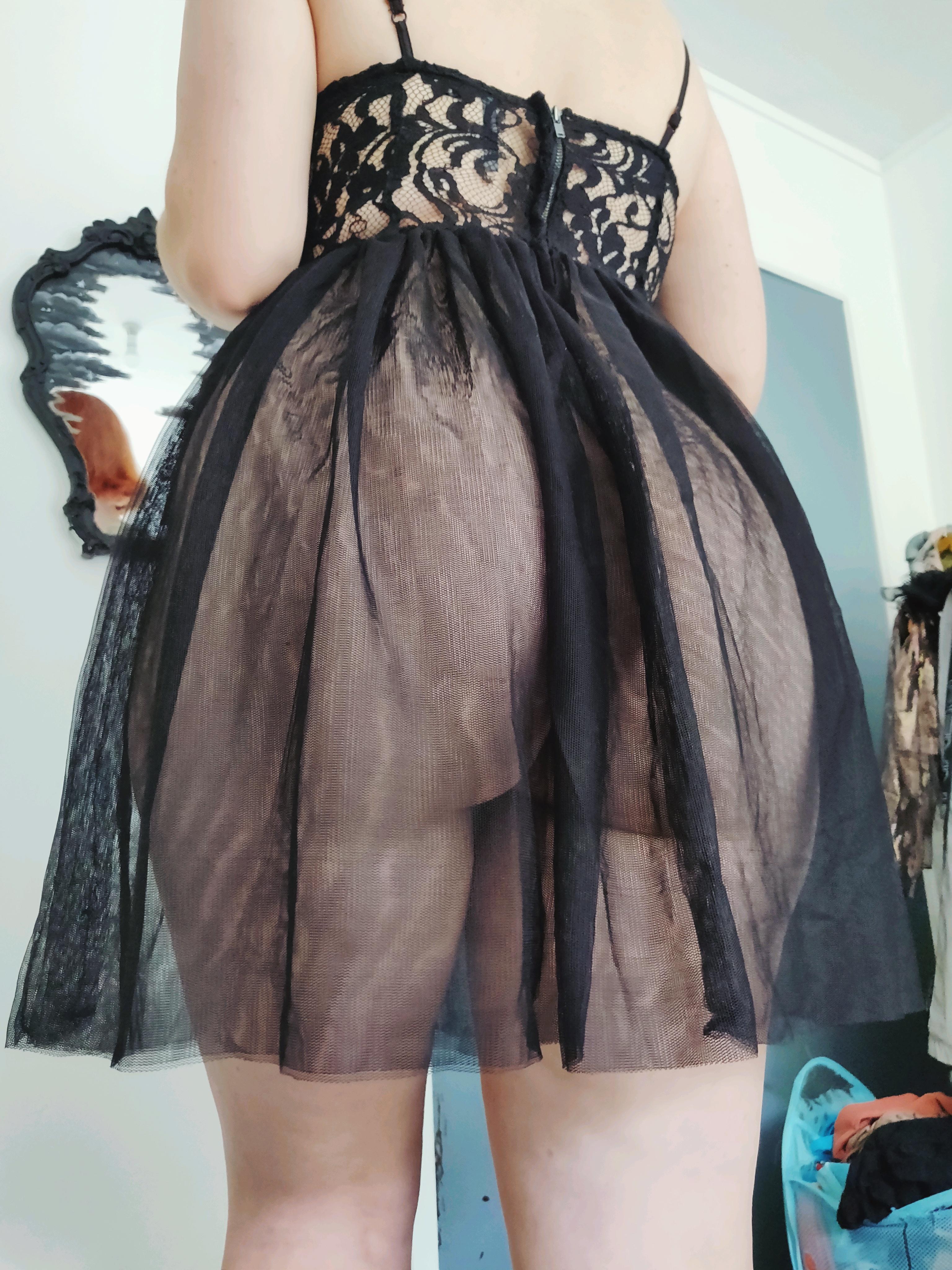 I don't need to wear underwear with this right? | Scrolller