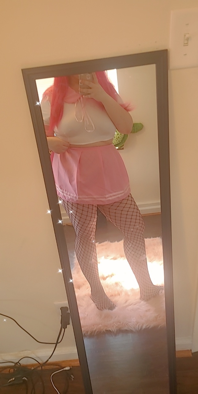 All Dressed up for sure 🎀🎀 | Scrolller