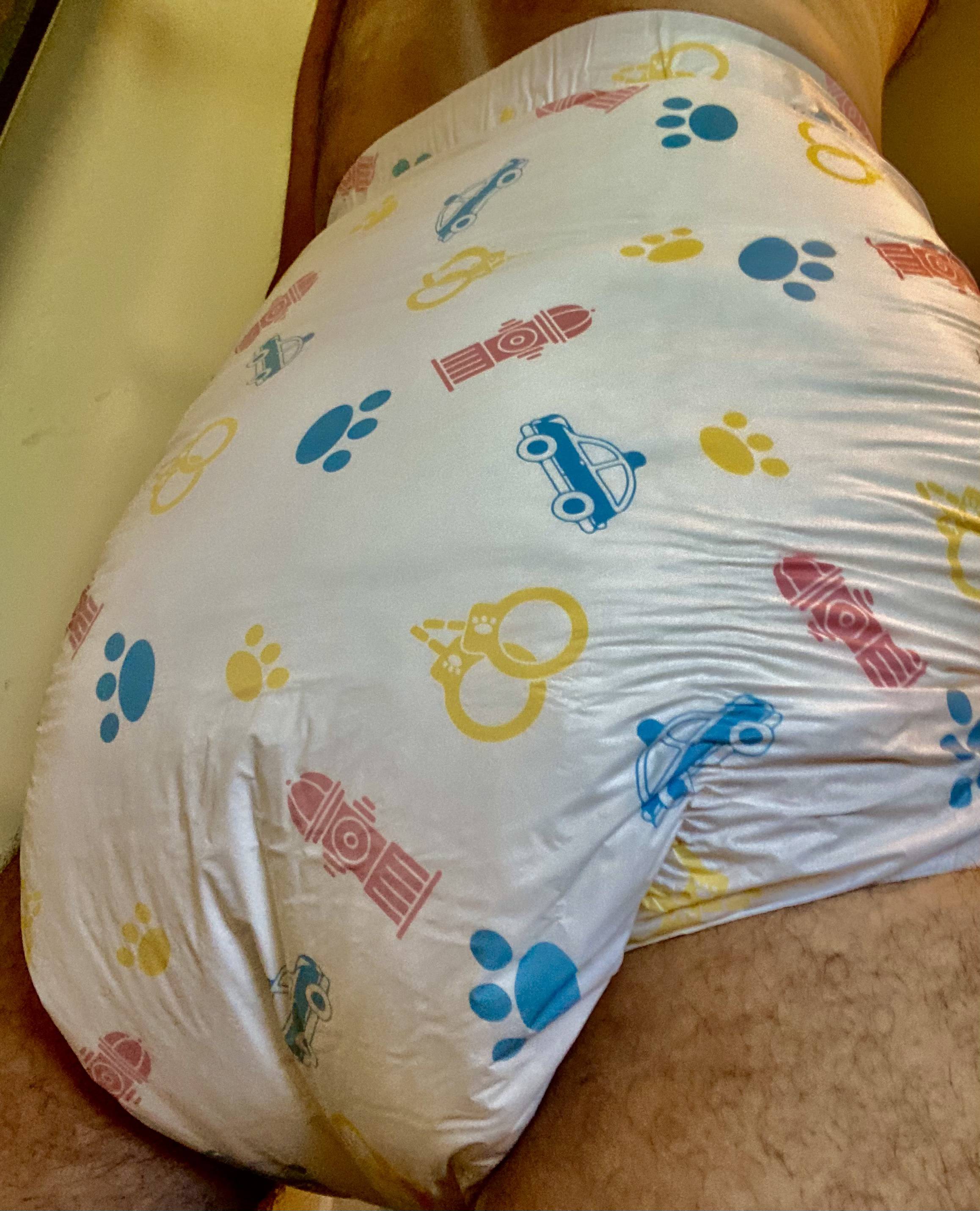 Nothing like a fresh double diaper of tykables in the morning | Scrolller
