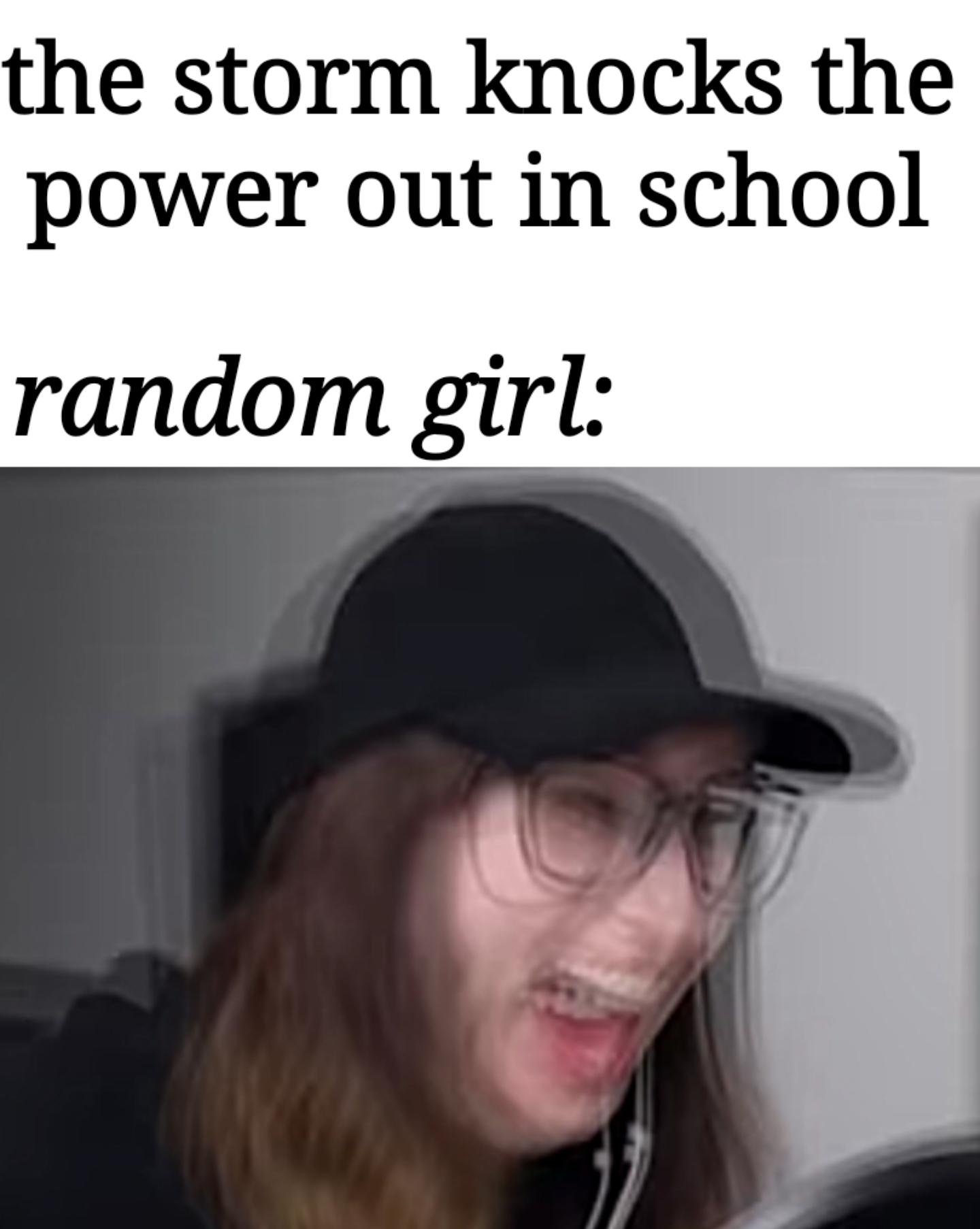 Notice me | Scrolller