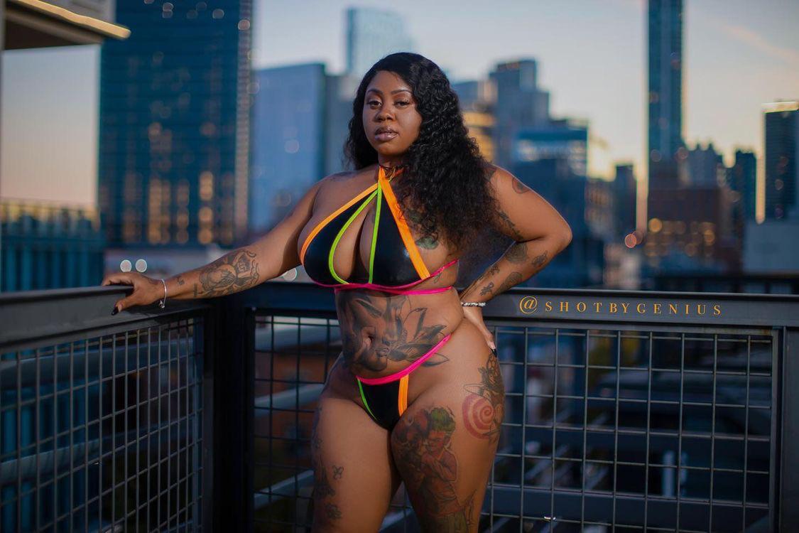 Nova thick | Scrolller