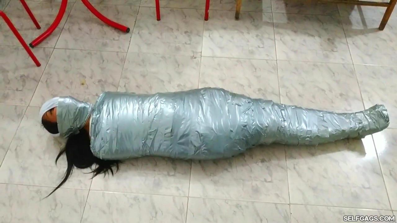 Now THAT'S A Mummy!!! | Scrolller