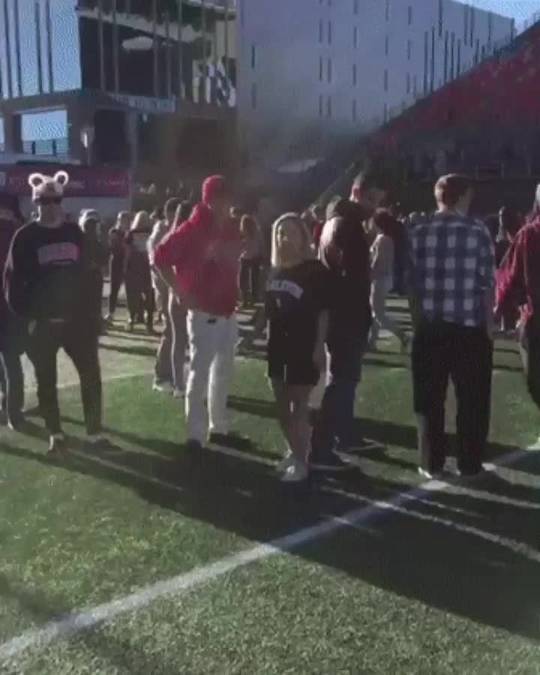 NSGW xPost r/WCGW thong shrimp | Scrolller