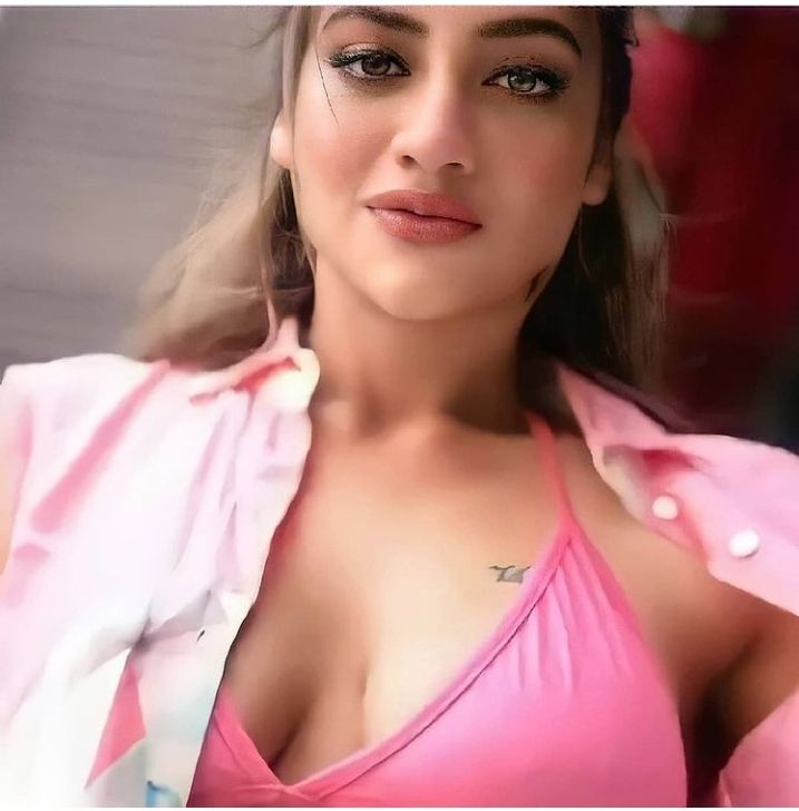 Nusrat 😍 | Scrolller