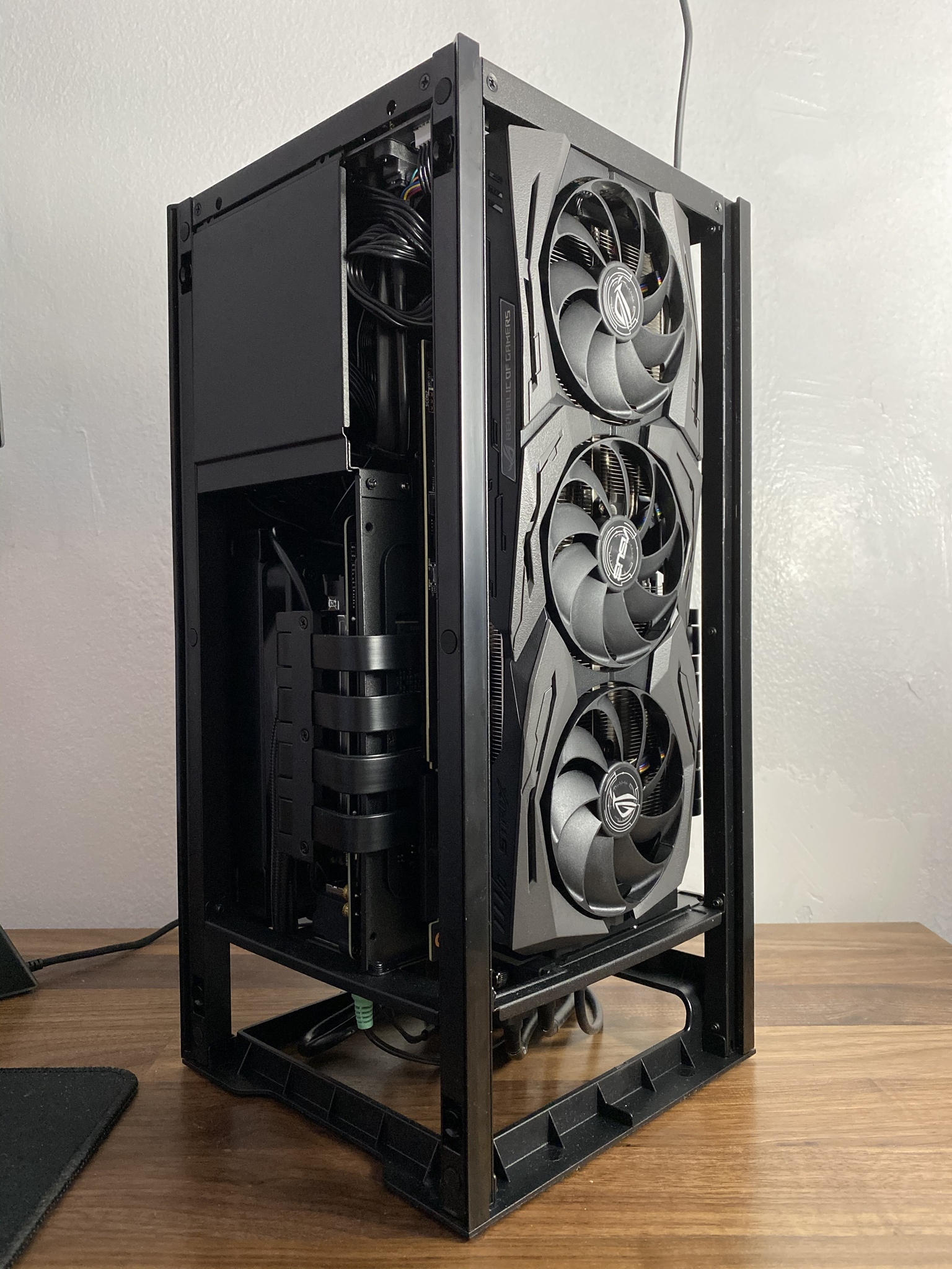 NZXT H1 build with a 2080Ti | Scrolller