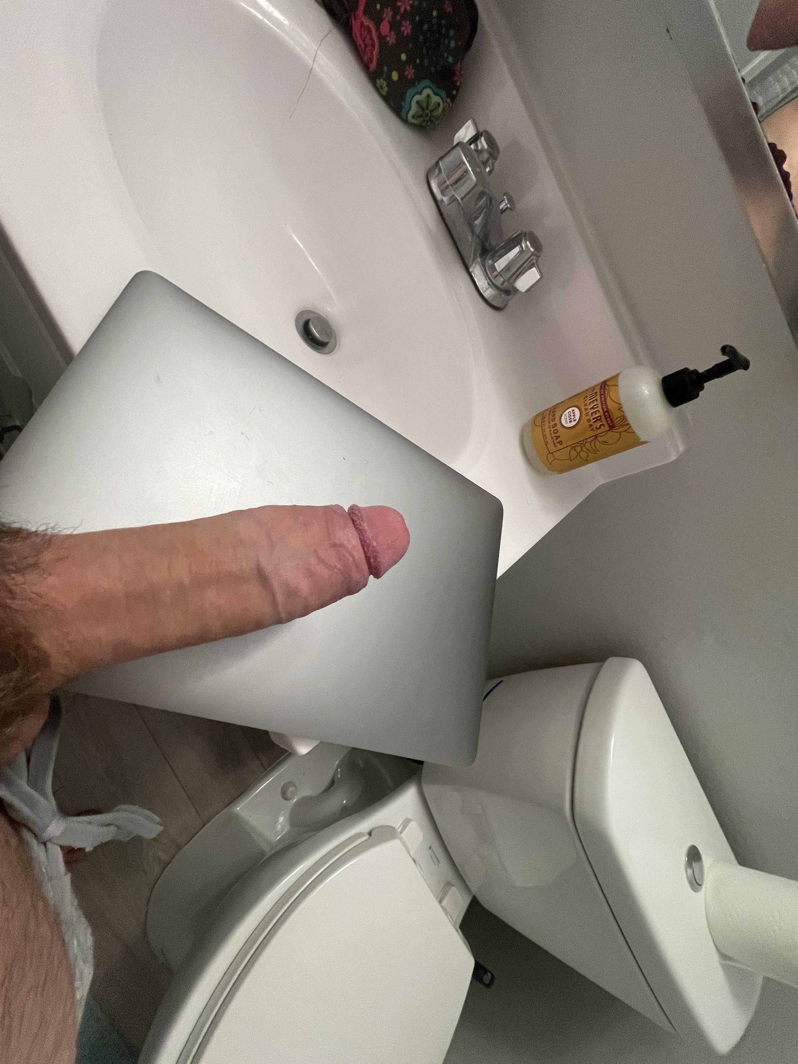 [OC] Literally 3/4 of MacBook | Scrolller