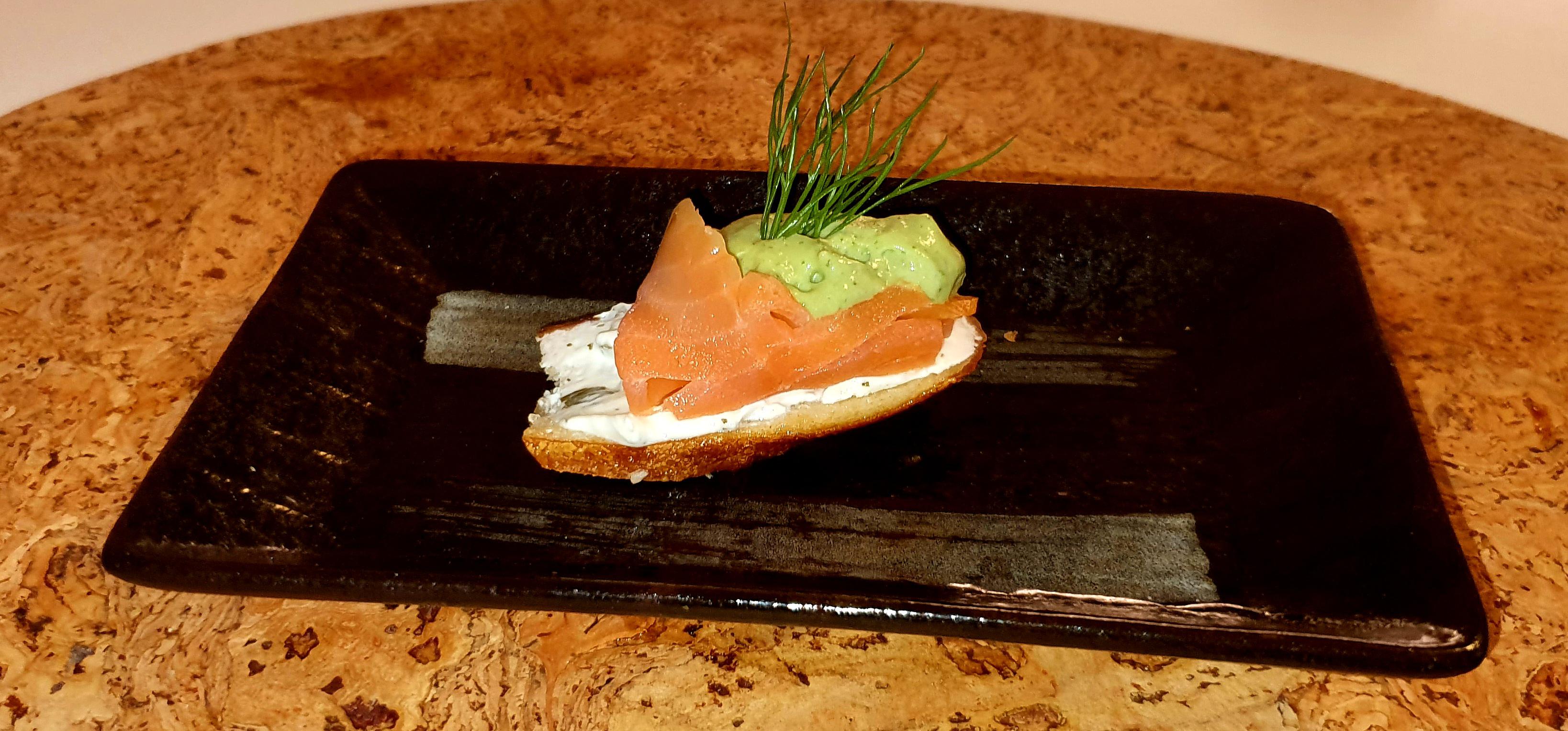[OC] toasted pretzel roll, goat cheese, smoked salmon, avocado and hearb foam, | Scrolller