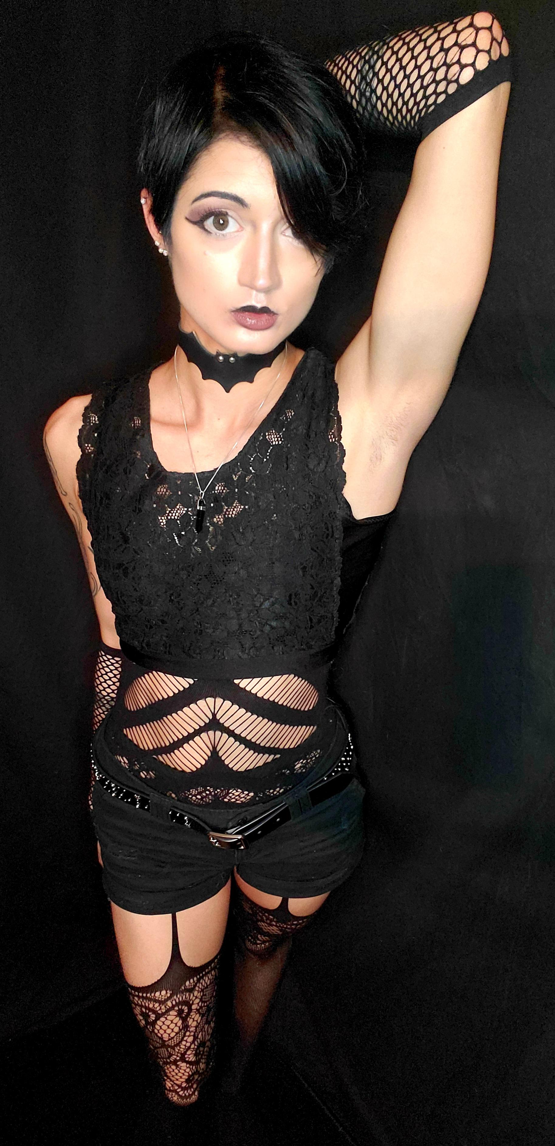 Oh, hi 😅 | Scrolller