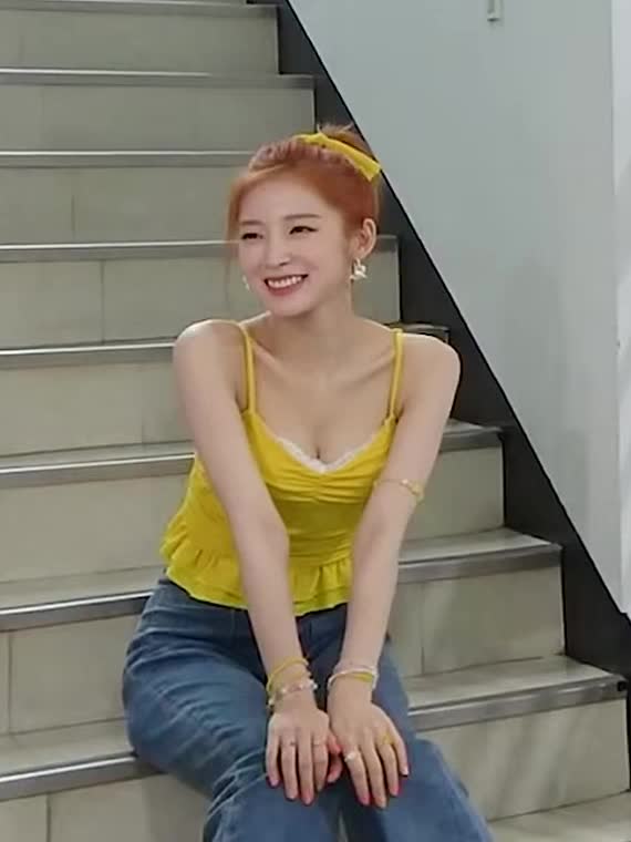 Oh My Girl - Arin | Scrolller