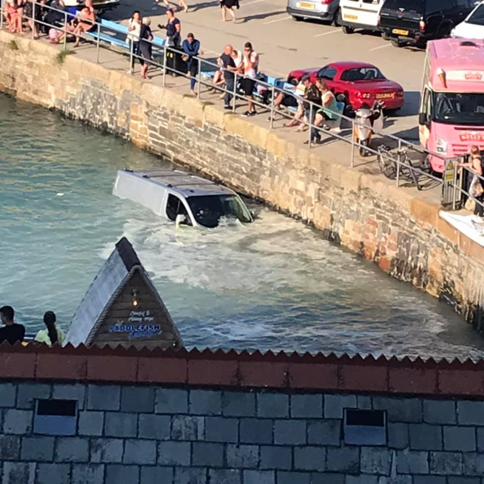 Oi m8 I fink I god a tiket | Scrolller