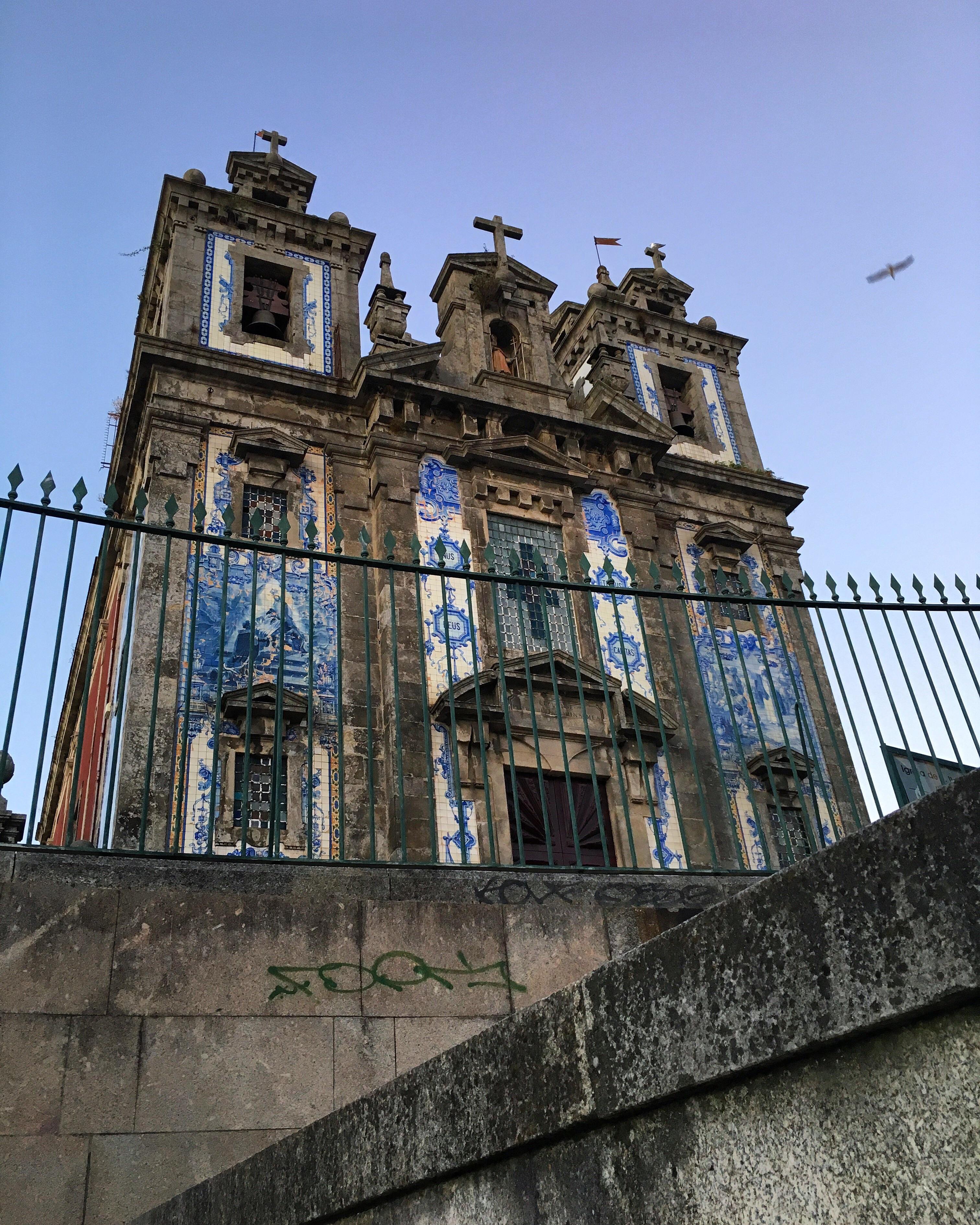 Old church in Porto | Scrolller