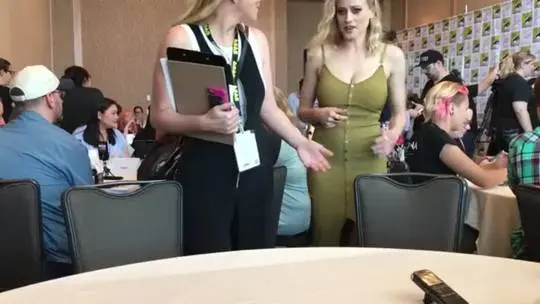 Olivia Taylor Dudley Scrolller