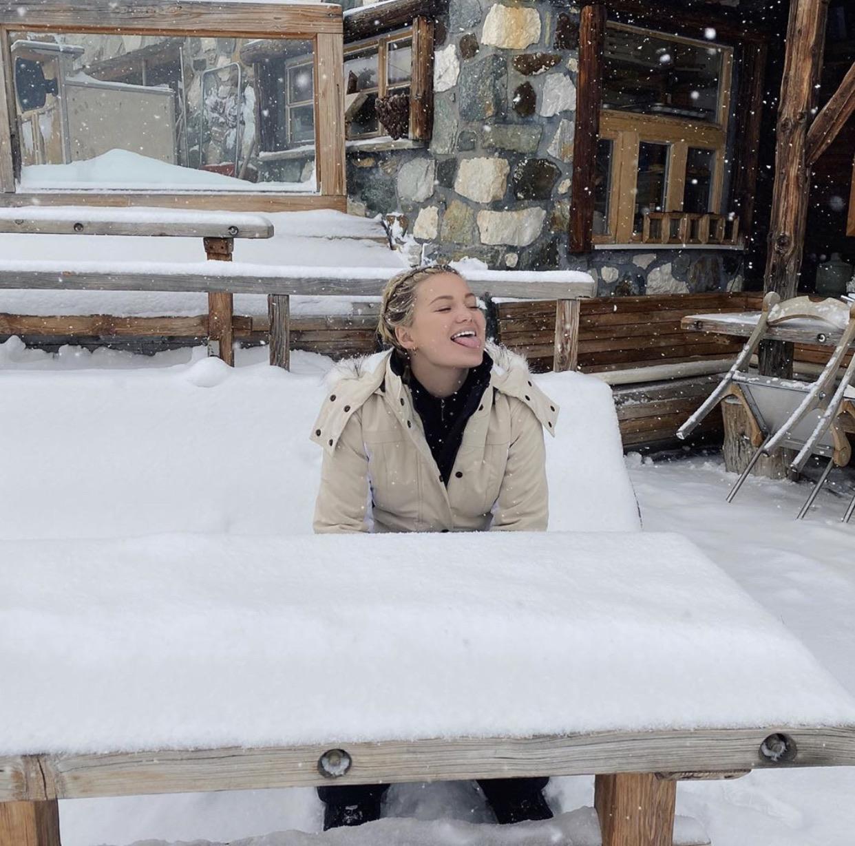 Olivia Holt | Scrolller