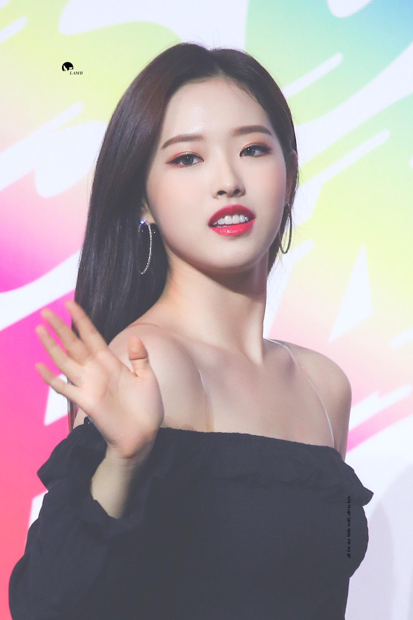 Olivia Hye | Scrolller