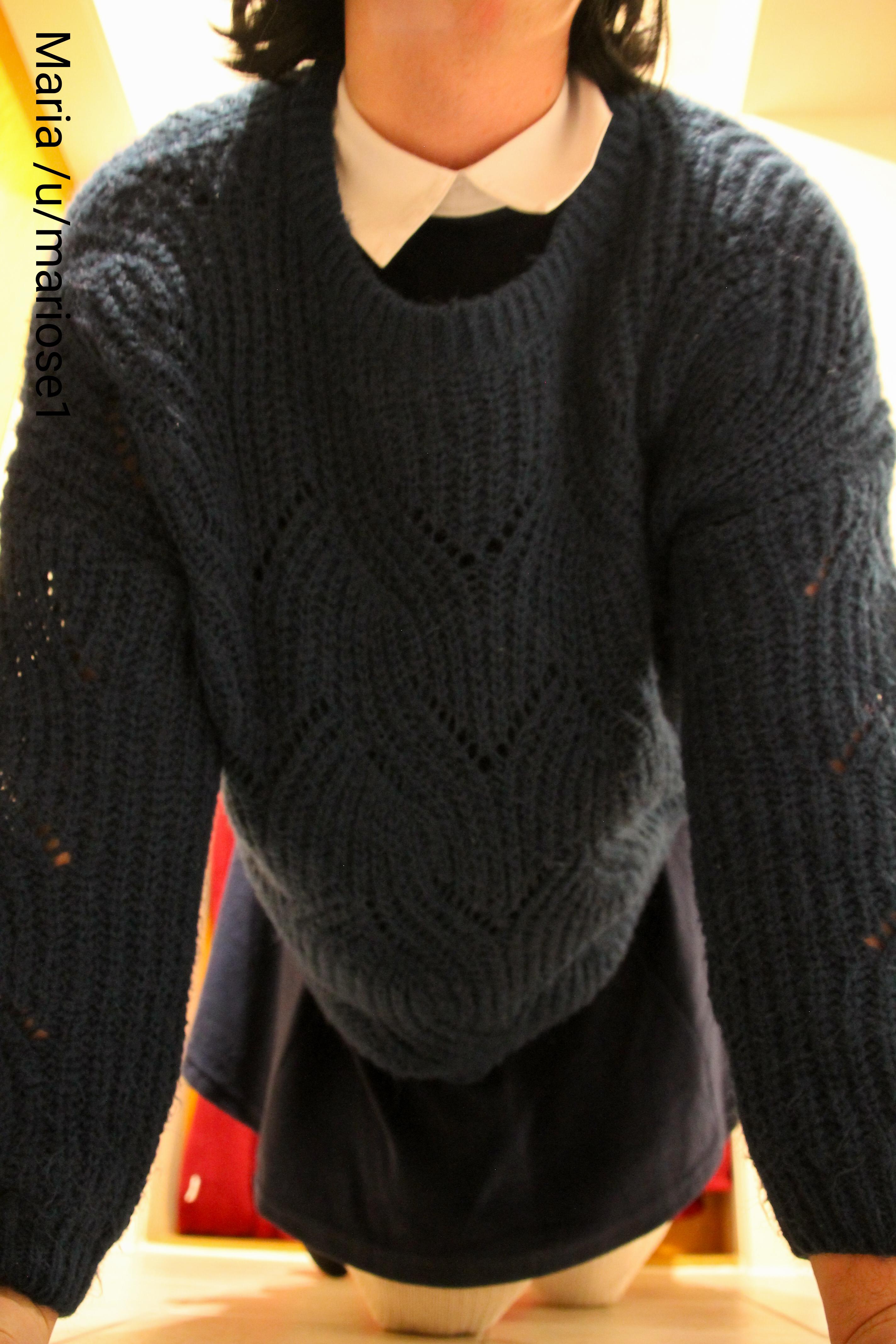 On my knees, where I belong 🙇🏻‍♀️ | Scrolller